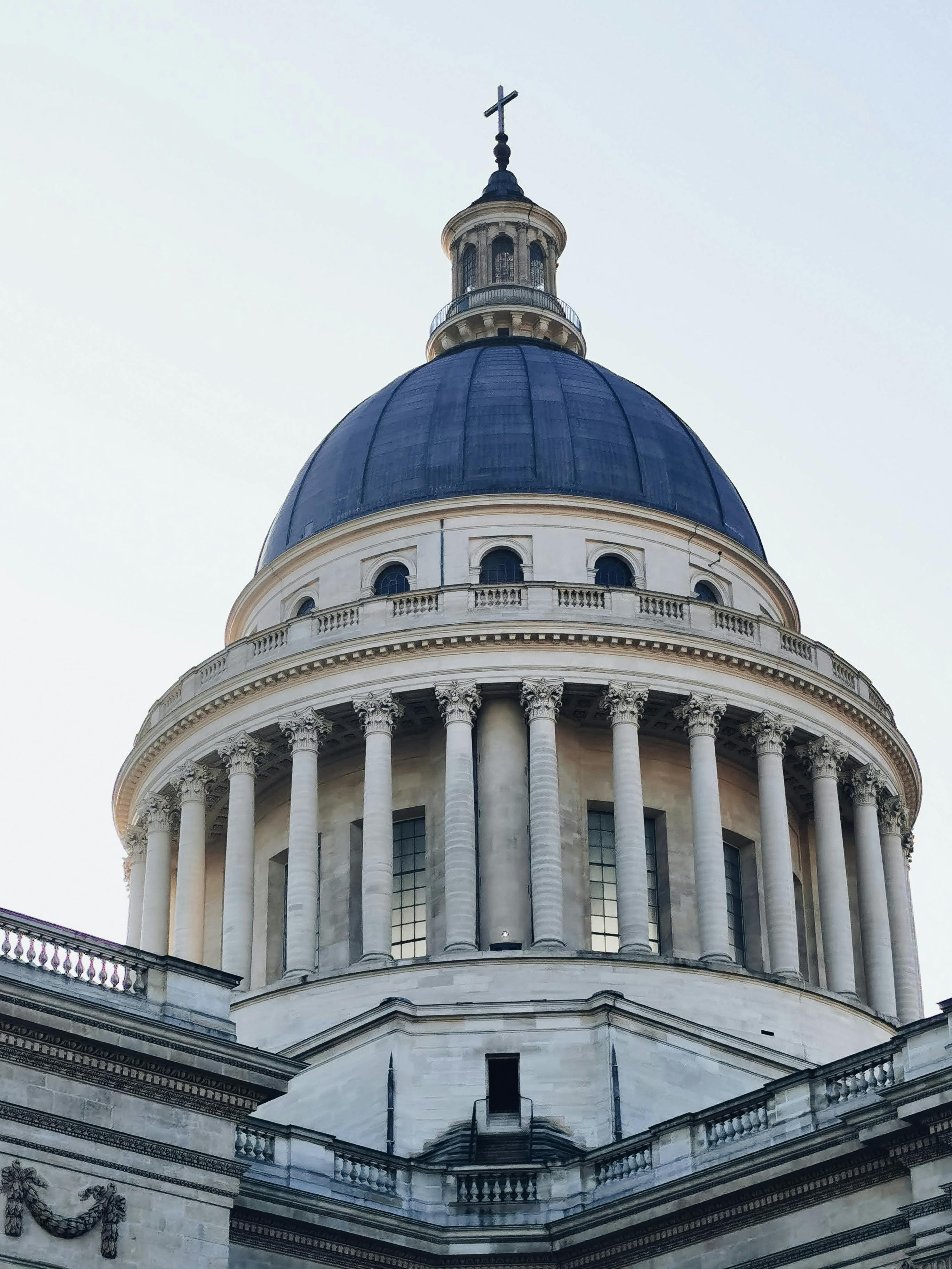 Neoclassicist Pantheon Mausoleum in Paris · Free Stock Photo