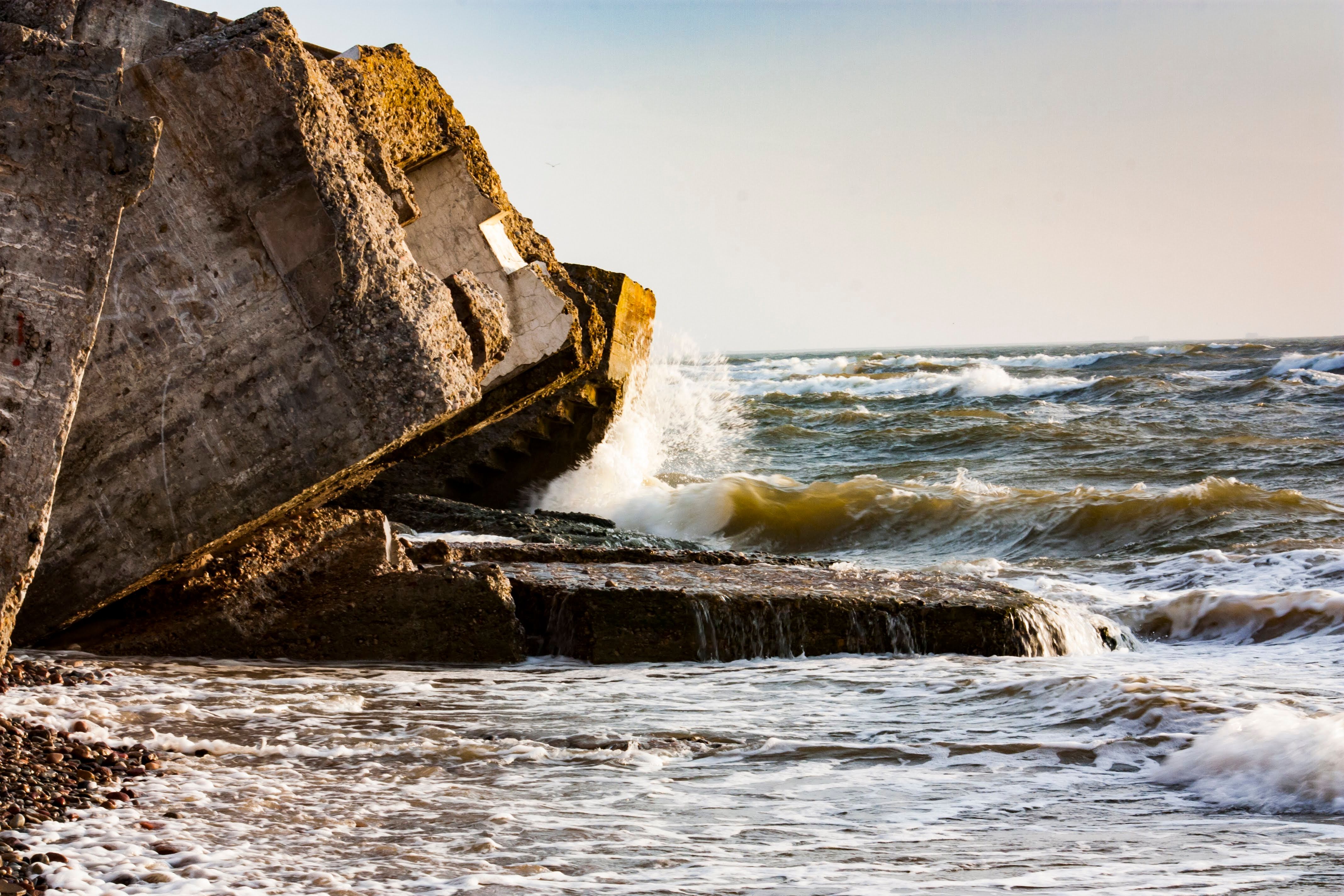 Crushing Waves Photos, Download The BEST Free Crushing Waves Stock ...
