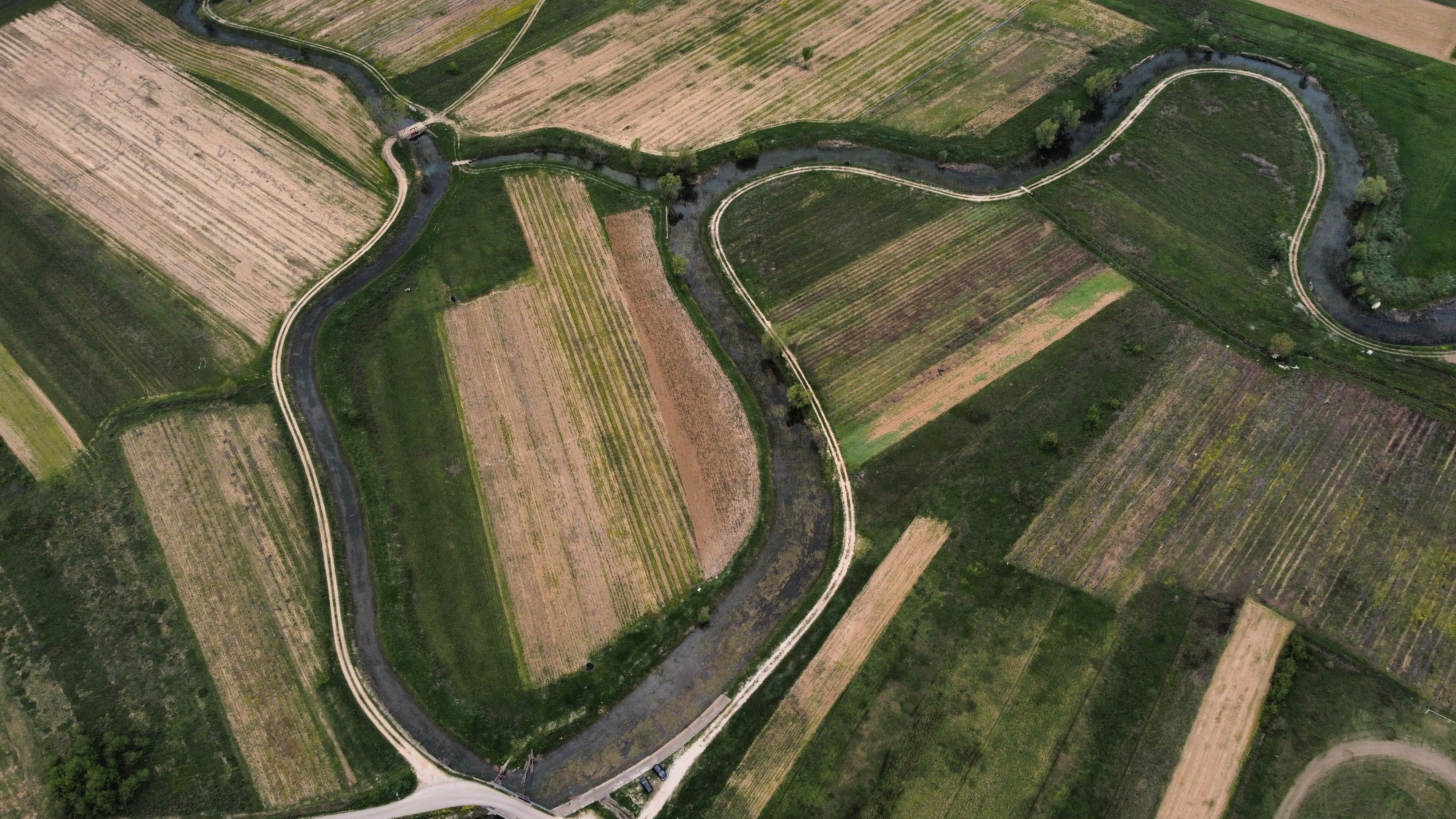 River and Fields in Countryside · Free Stock Photo