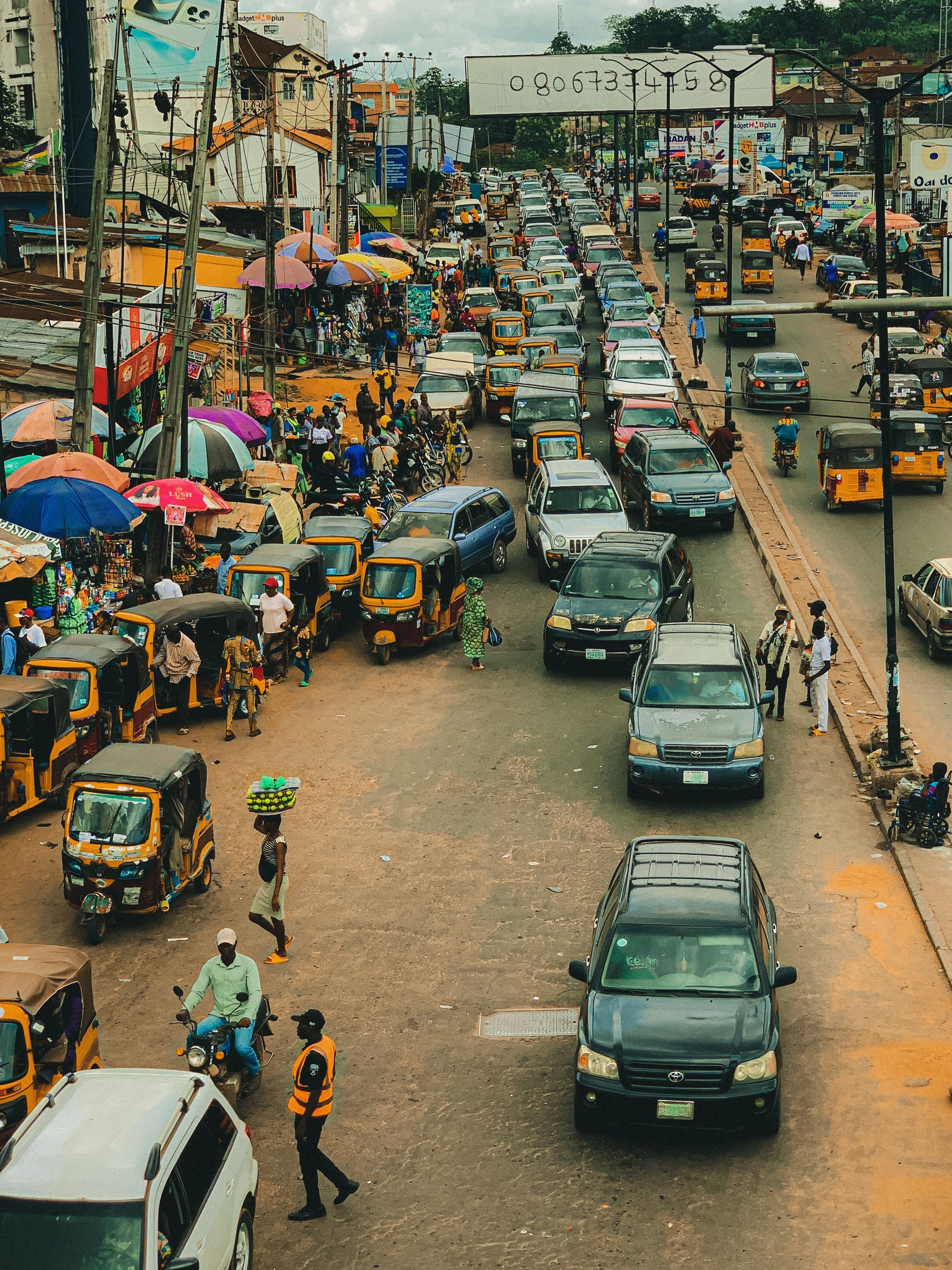 Busy Marketplace In West Africa Photos, Download The BEST Free Busy ...