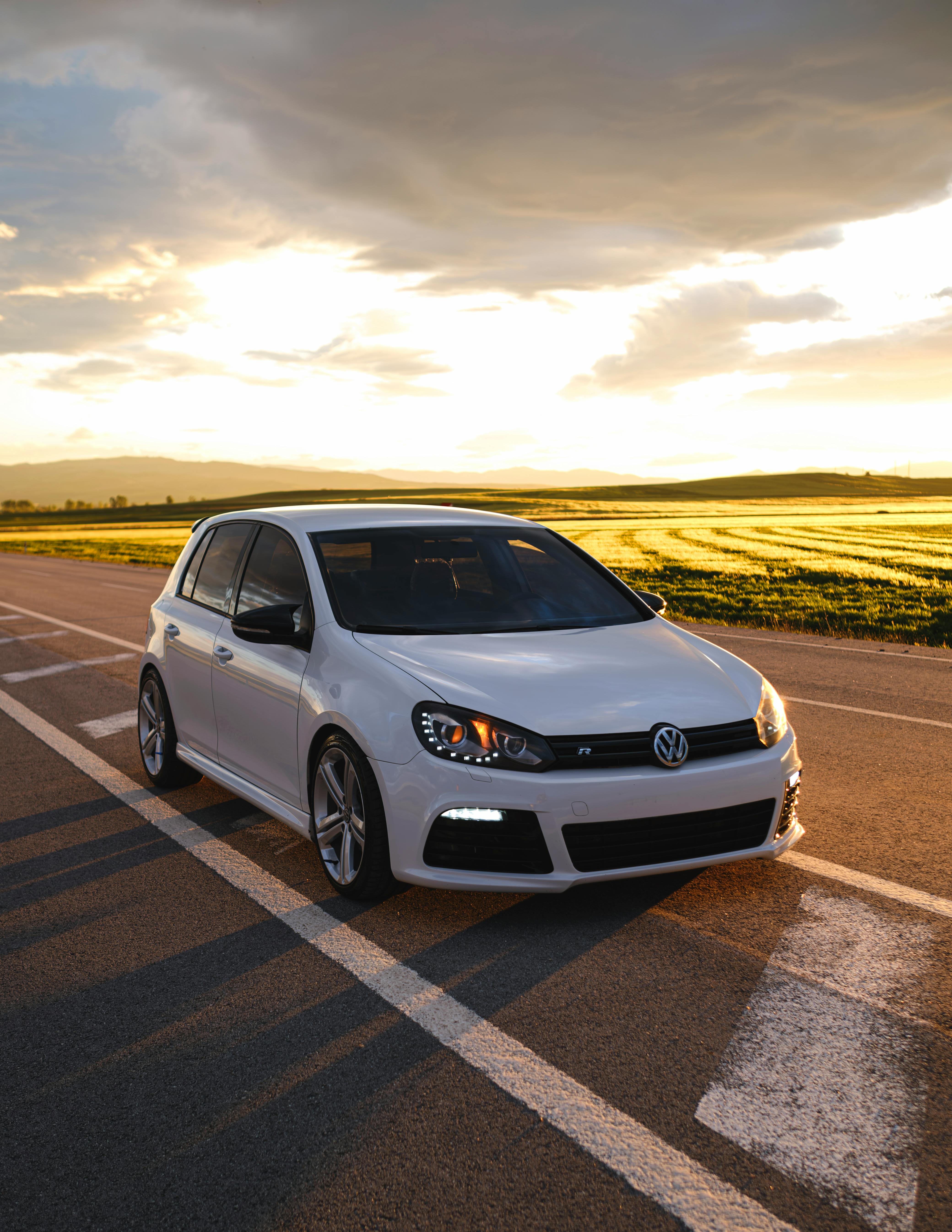 White Volkswagen Golf · Free Stock Photo