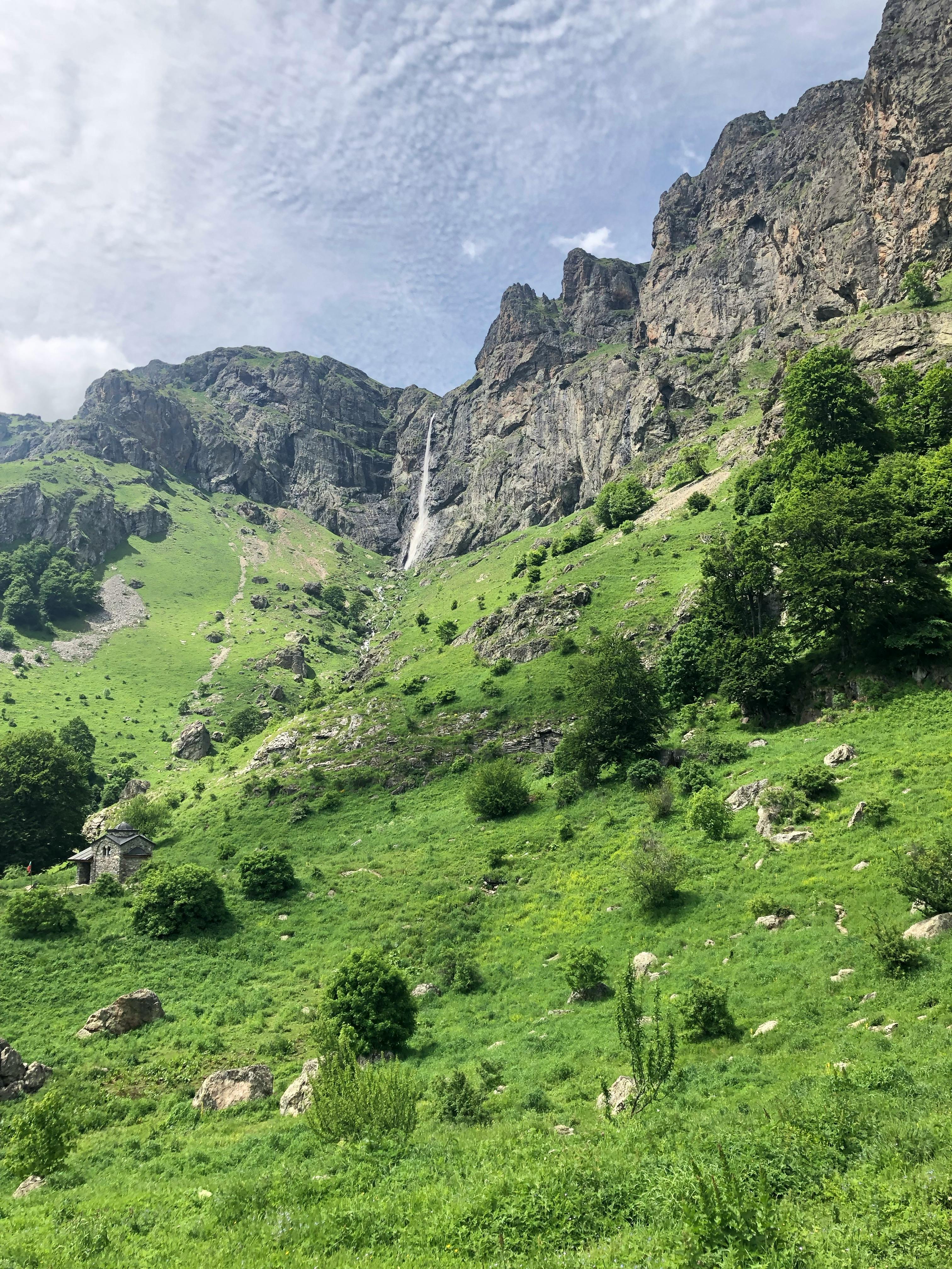 Steep Slope in Mountains · Free Stock Photo