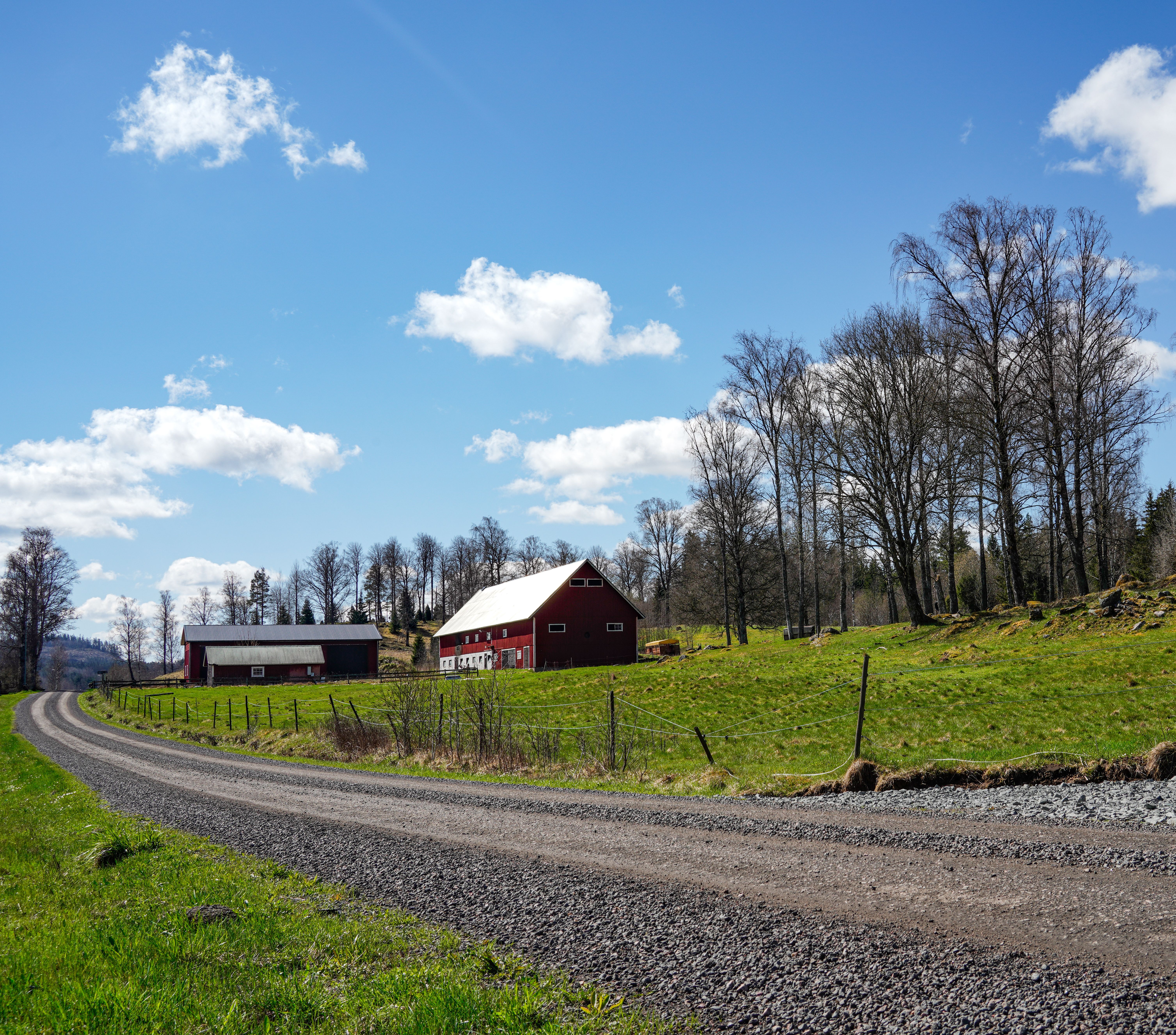 Barns in the Countryside by the Road · Free Stock Photo