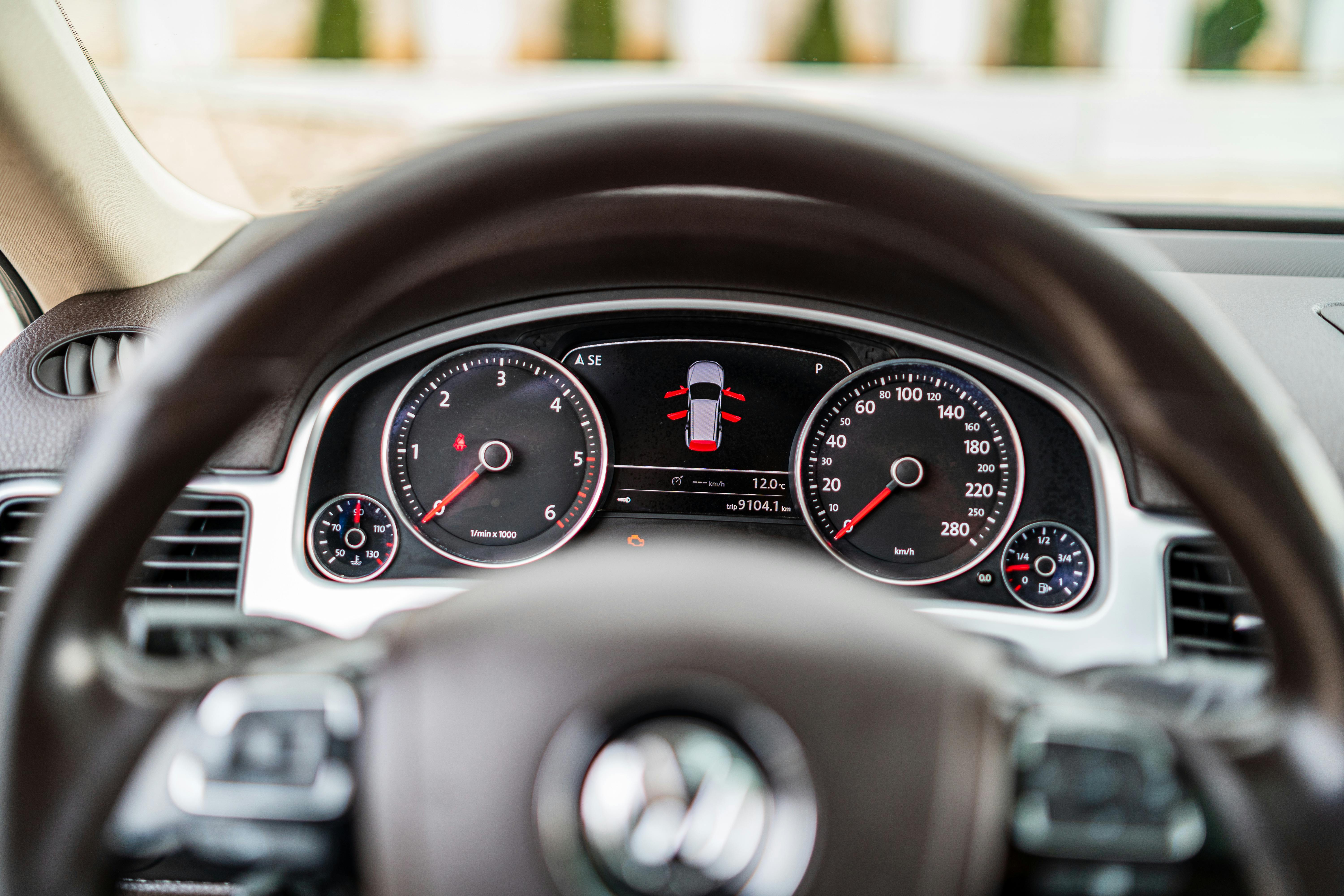 Shallow Depth of Field Photo of Steering Wheel · Free Stock Photo