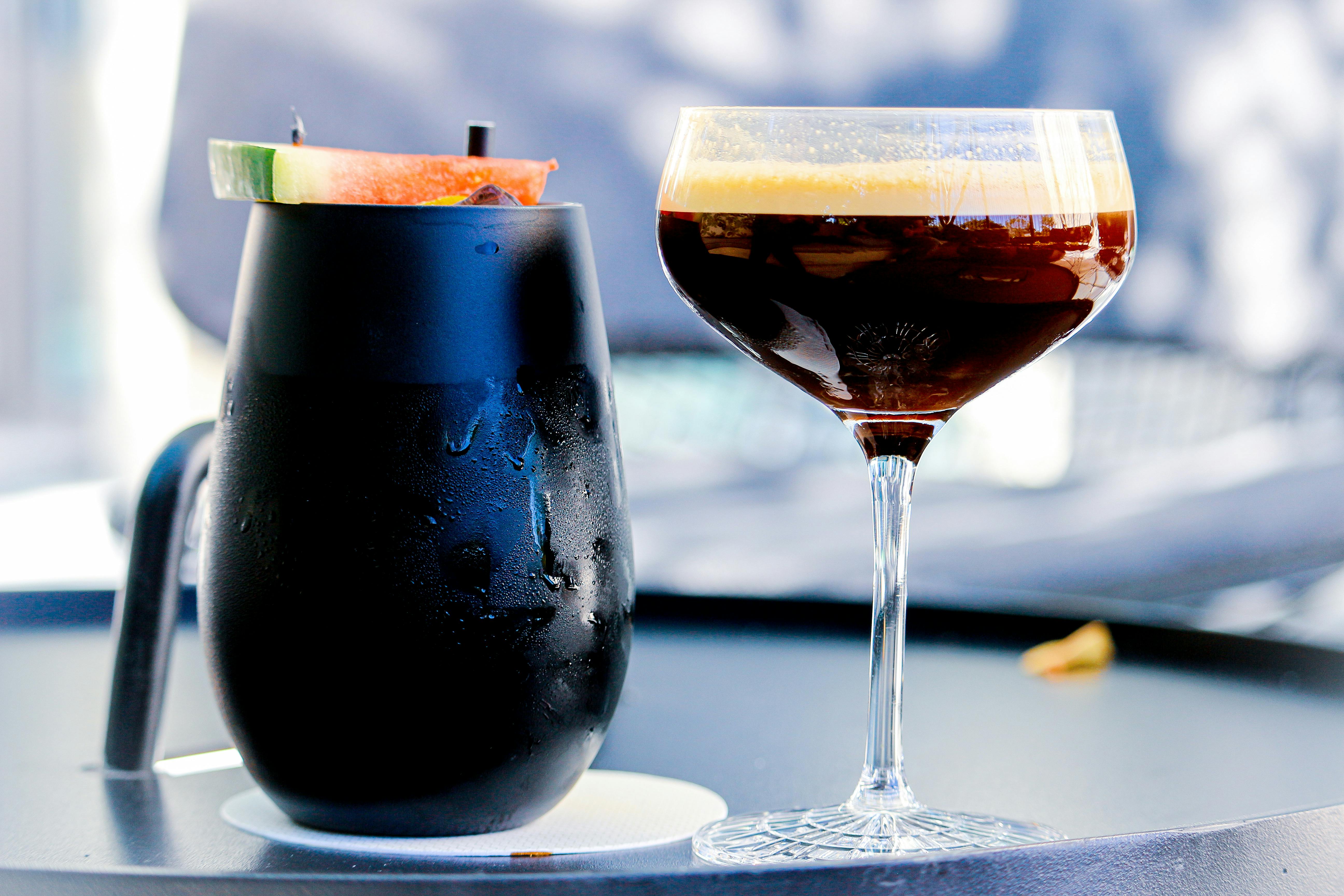 Drinks On Table Photos, Download The BEST Free Drinks On Table Stock ...