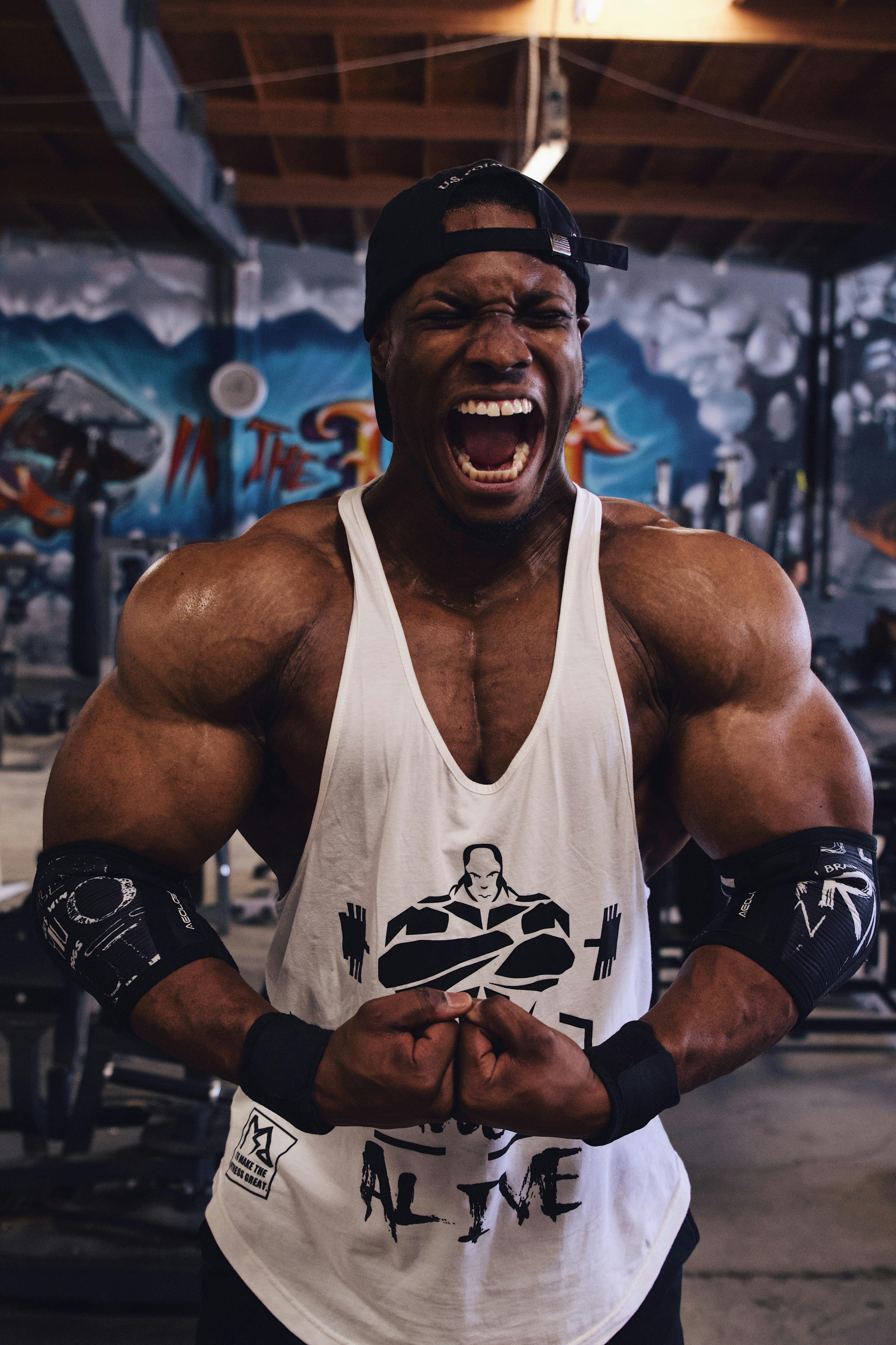 Man Screaming at Gym · Free Stock Photo