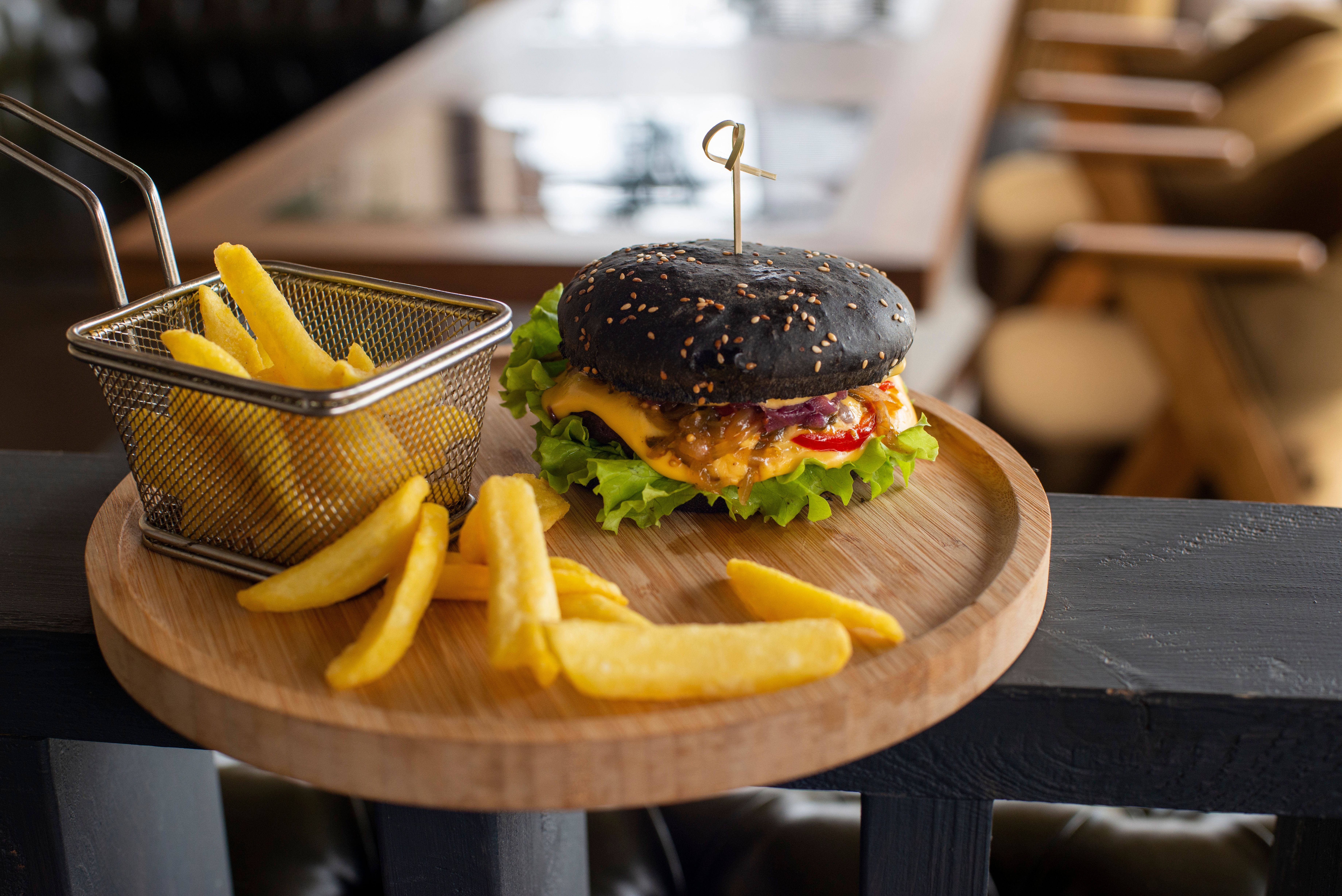20.000+ Burger Restaurant Bilder und Fotos · Kostenlos Downloaden ...