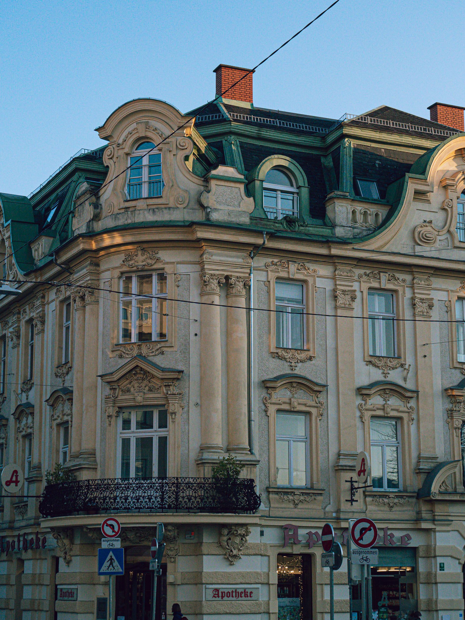 Baroque Corner Townhouse with a Green Roof at Kaiser-Josef-Platz in ...