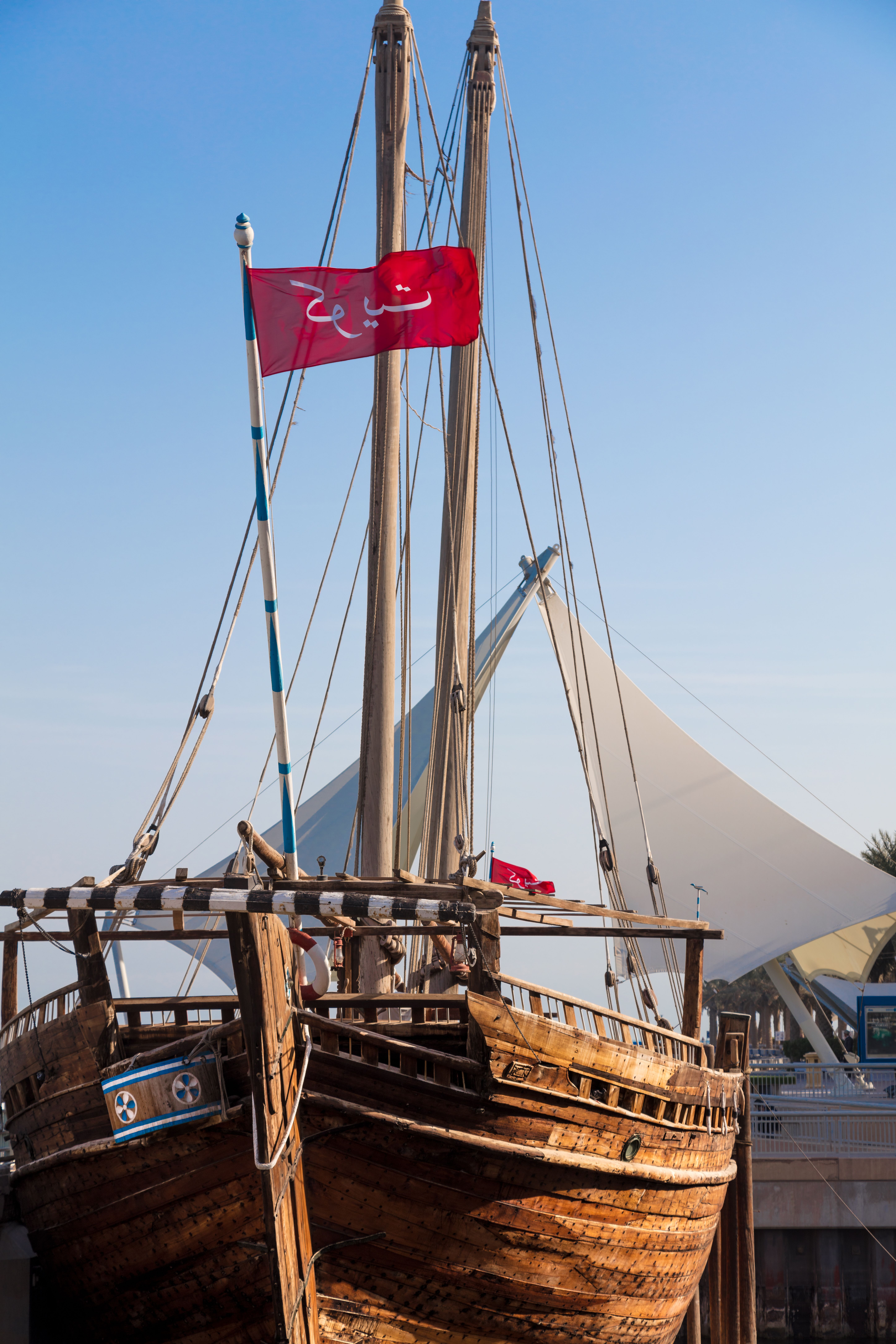 Foto de stock gratuita sobre bandera, barca, barco de pesca, de madera ...