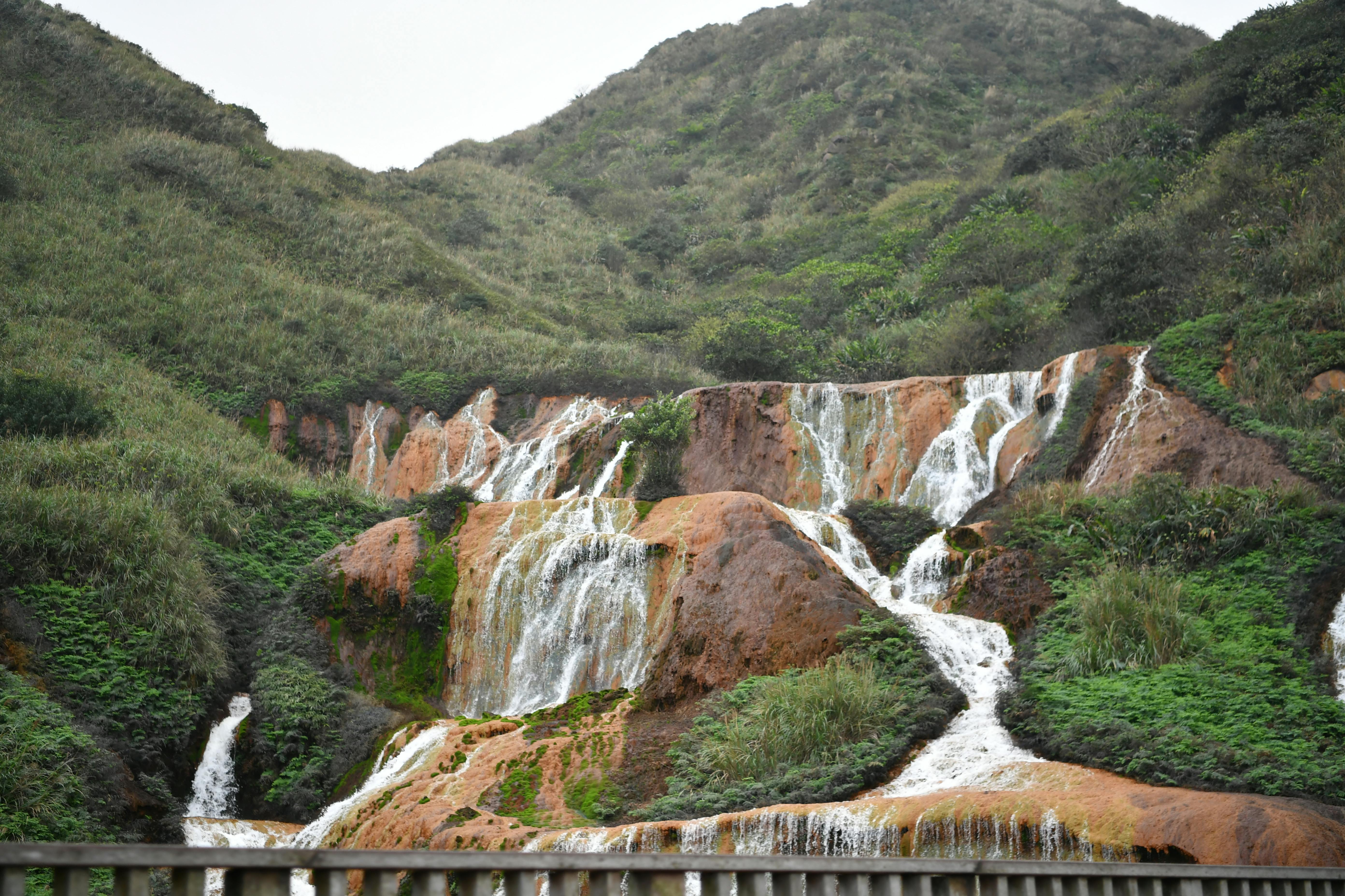 Golden Waterfall, Ruifang District, New Taipei, Taiwan · Free Stock Photo