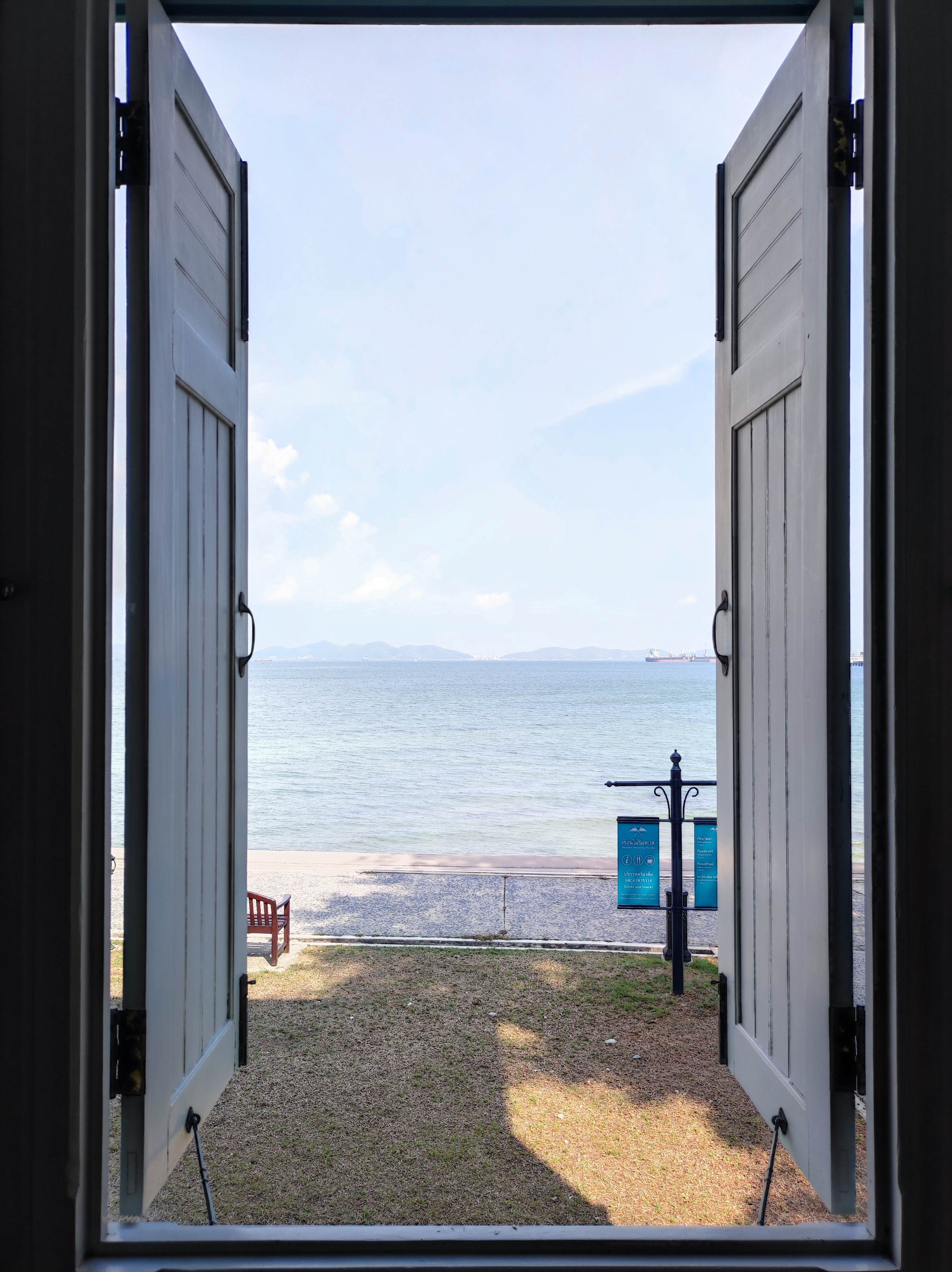 Open Doors on Sea Shore · Free Stock Photo