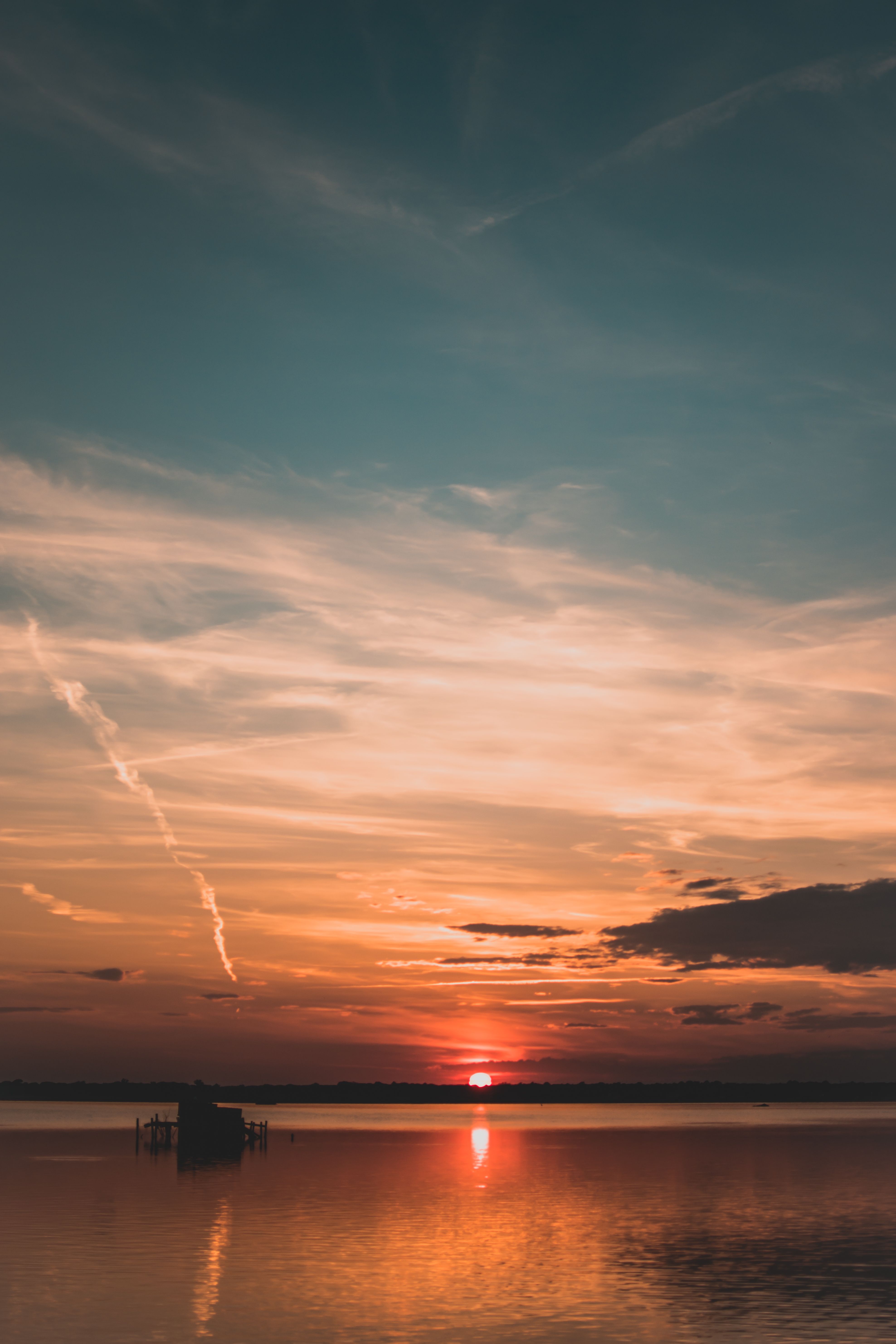 Sunset over the Lake · Free Stock Photo