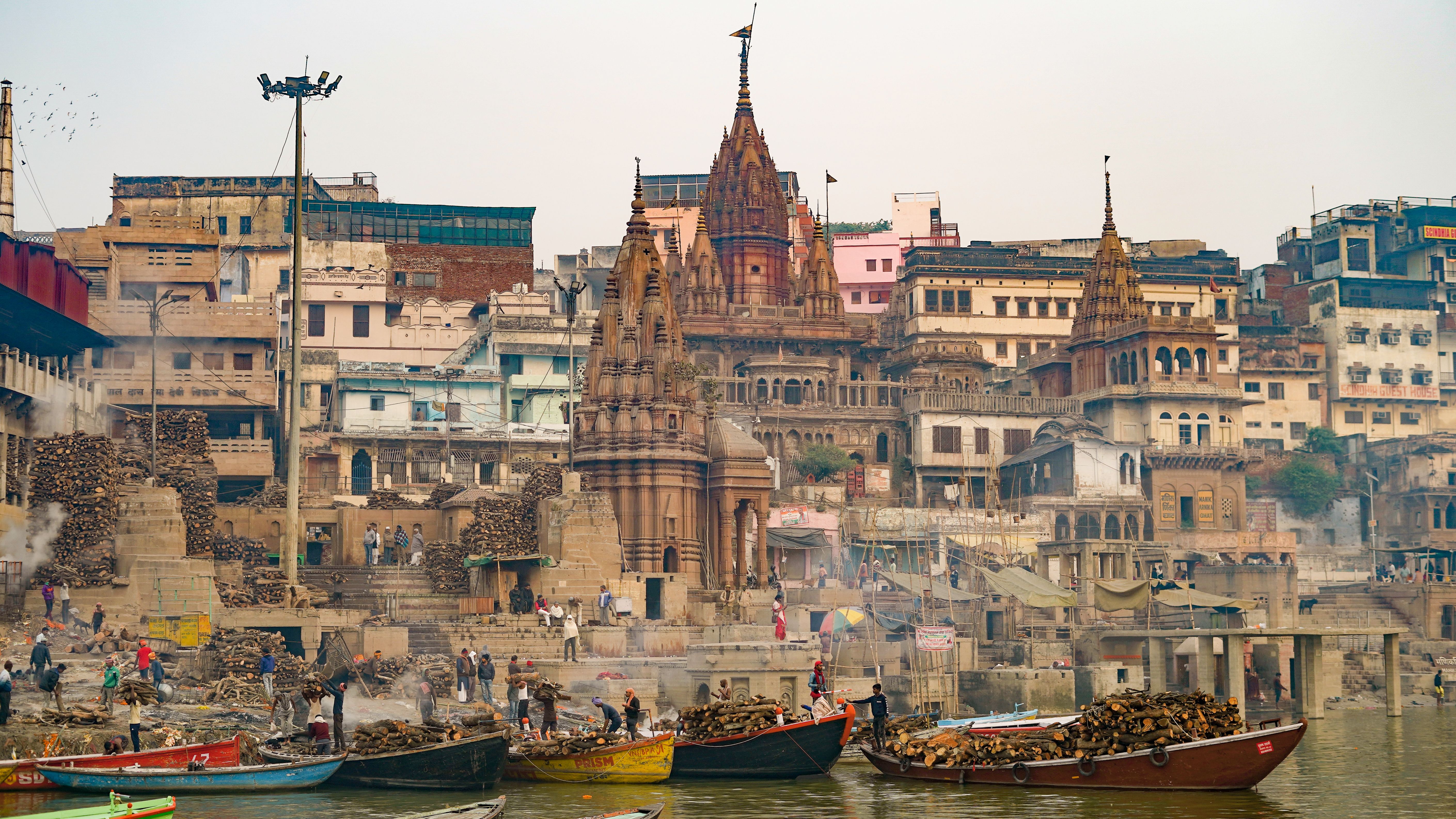 Waterfront Buildings in Varanasi by the Ganges, India · Free Stock Photo