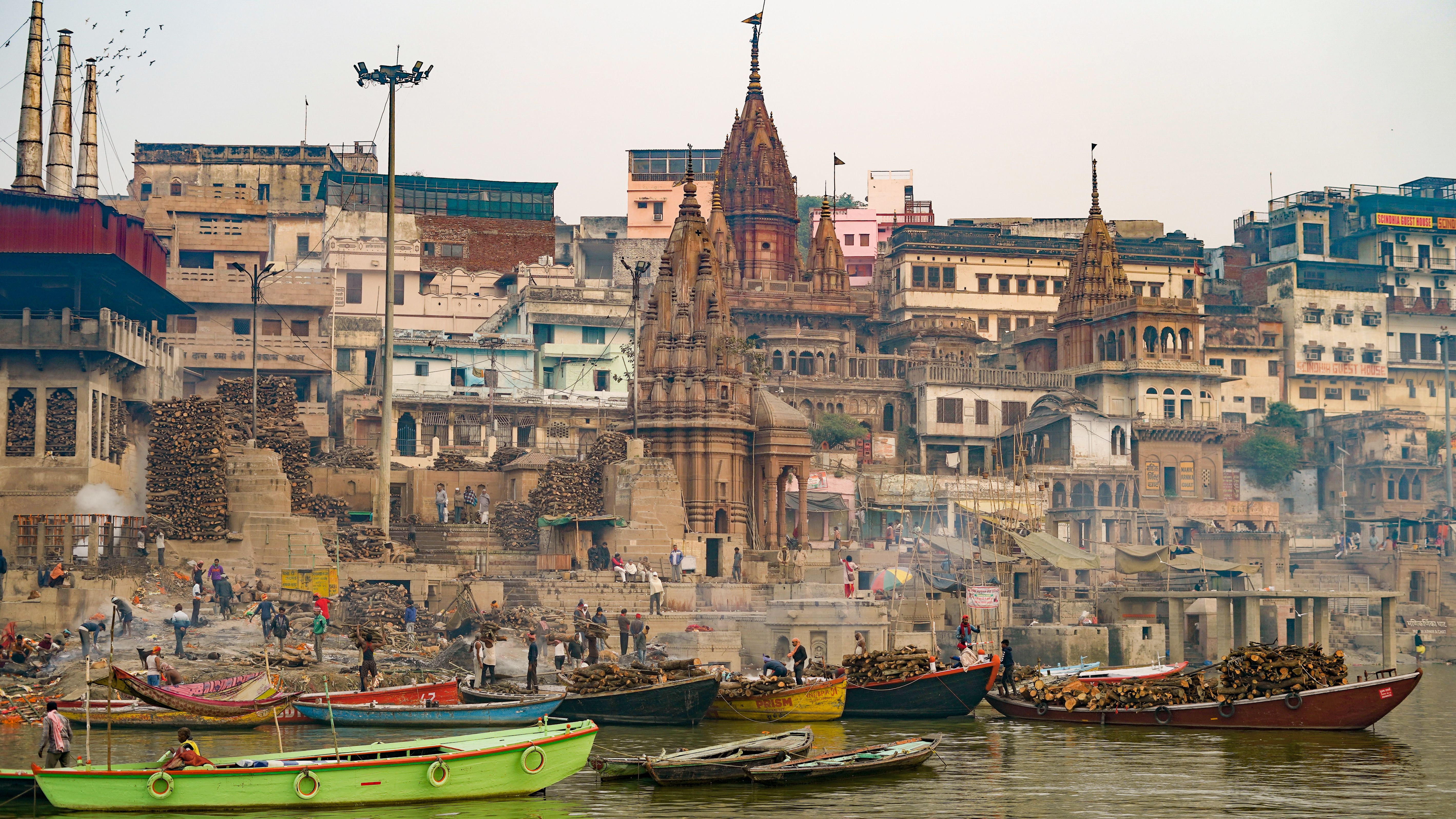View of Varanasi Riverside in the Evening · Free Stock Photo