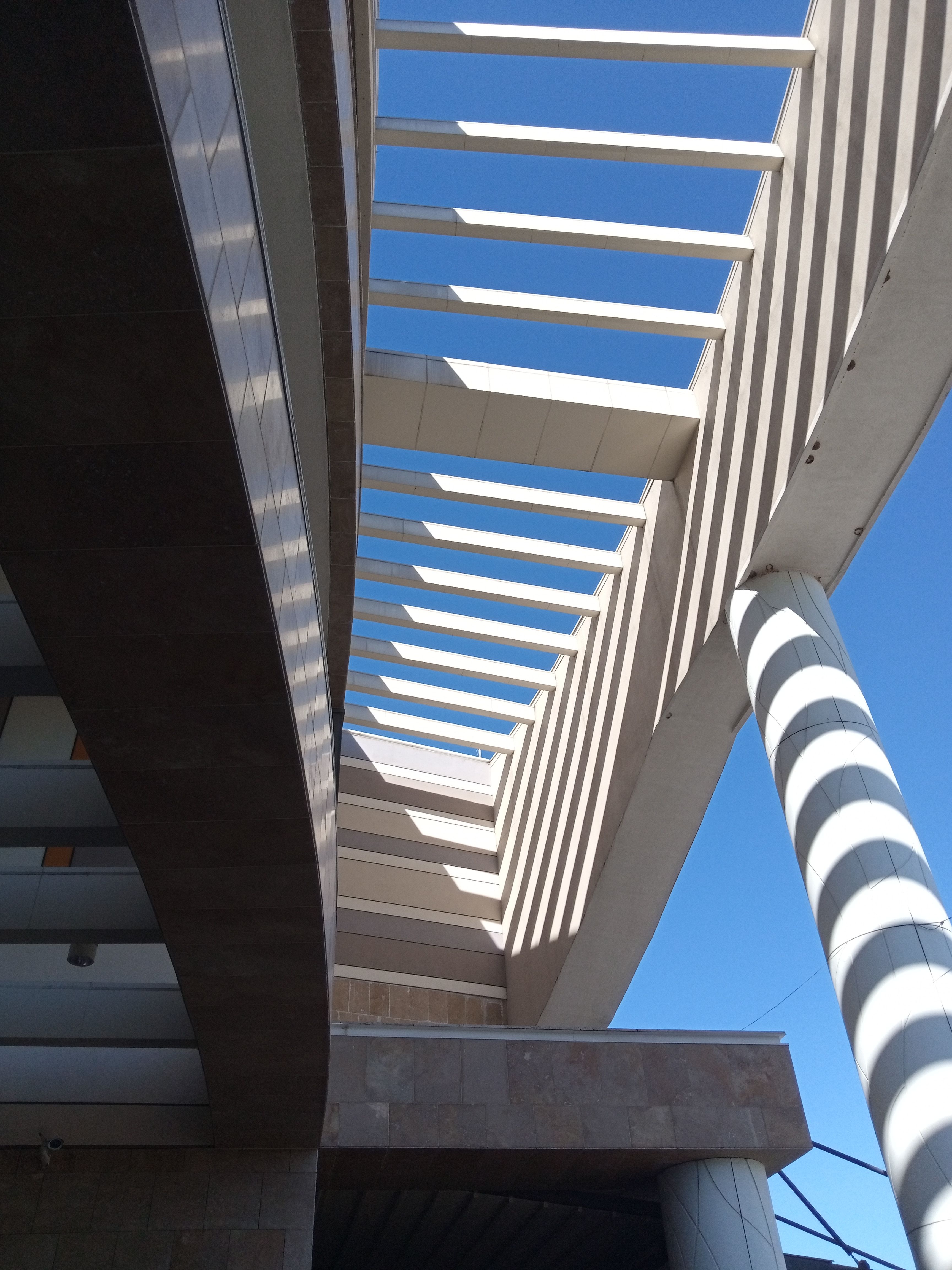 Foto de stock gratuita sobre arquitectura moderna, columna ...
