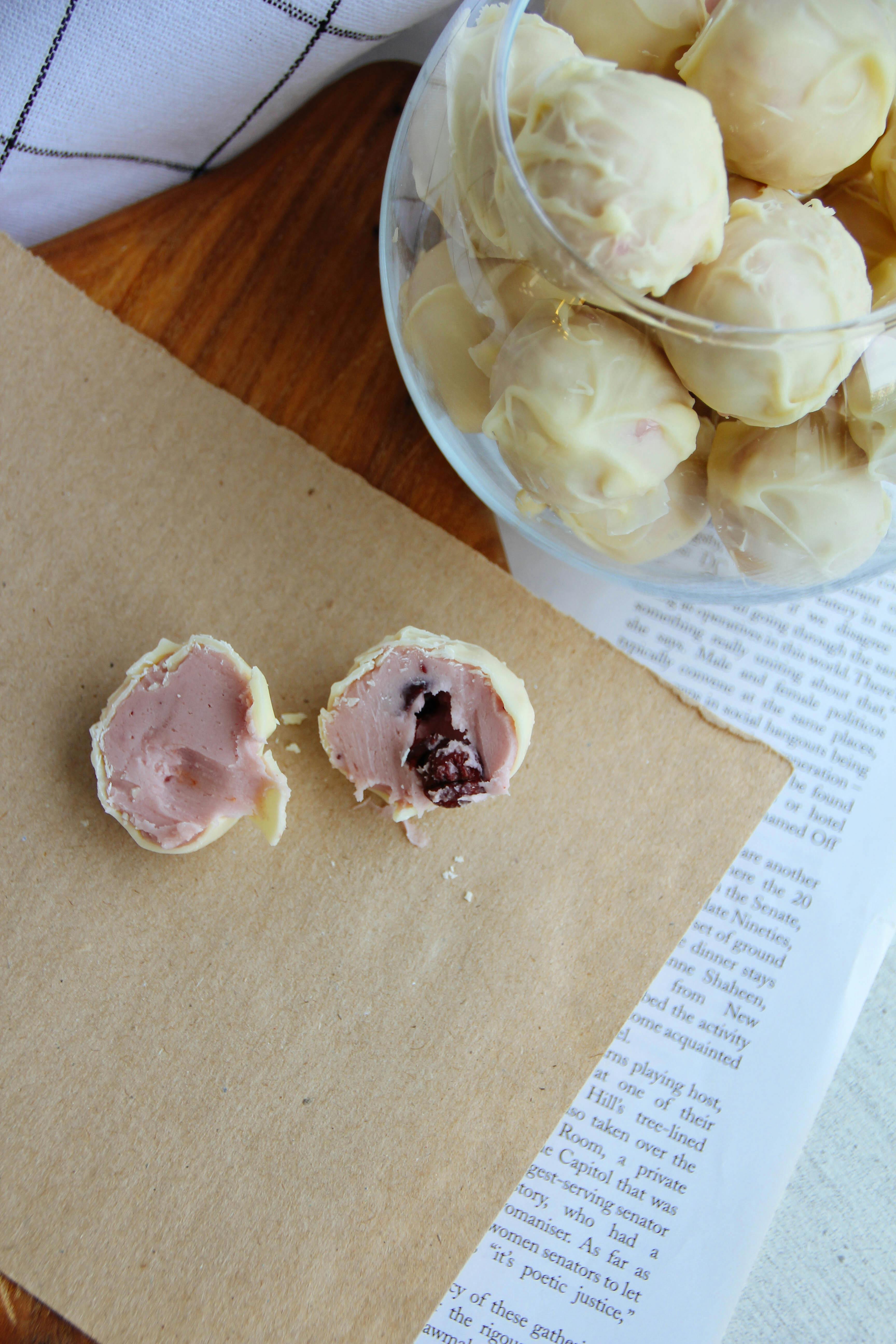 White Chocolate Balls · Free Stock Photo