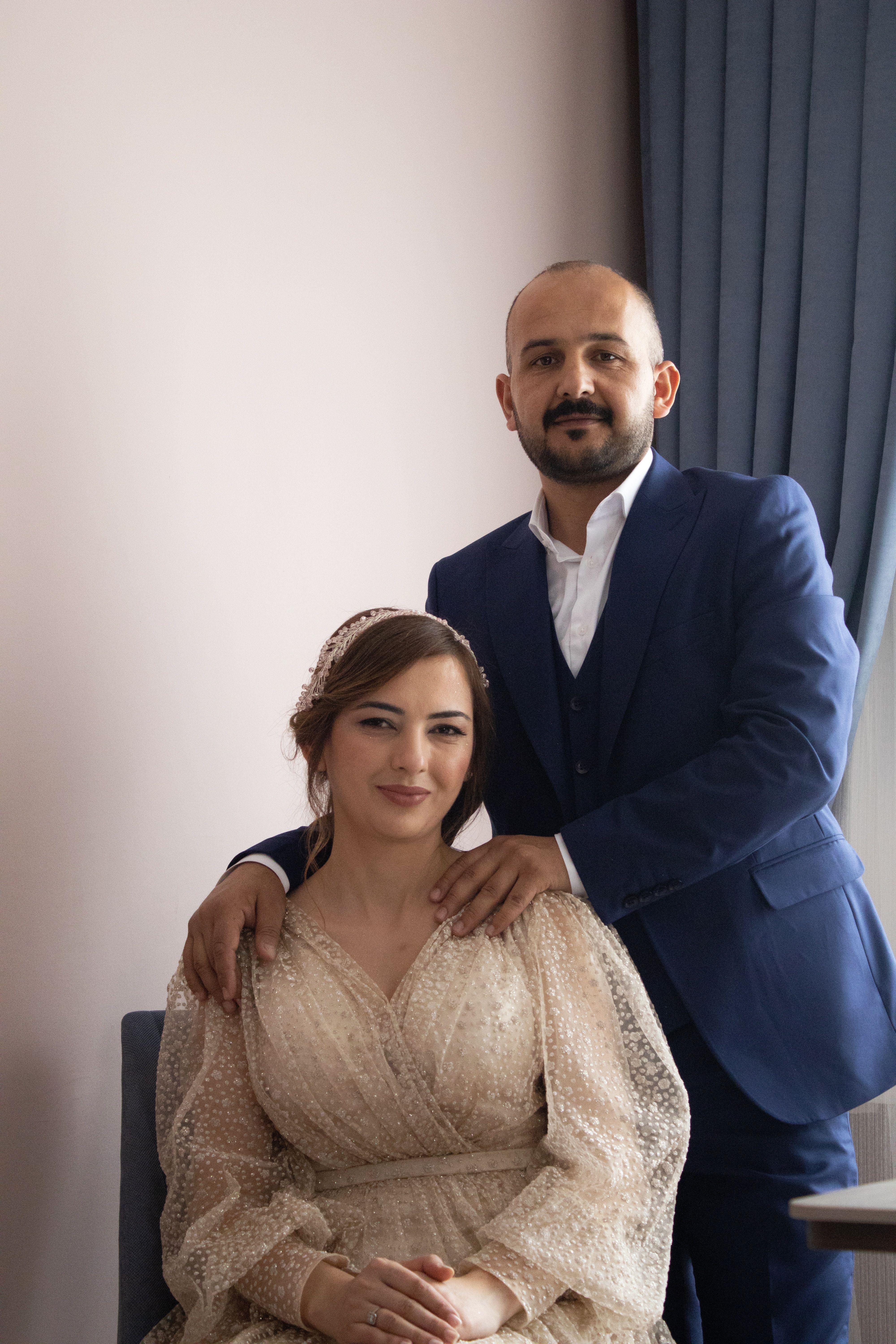 Man Holding Hand on Woman Shoulder · Free Stock Photo