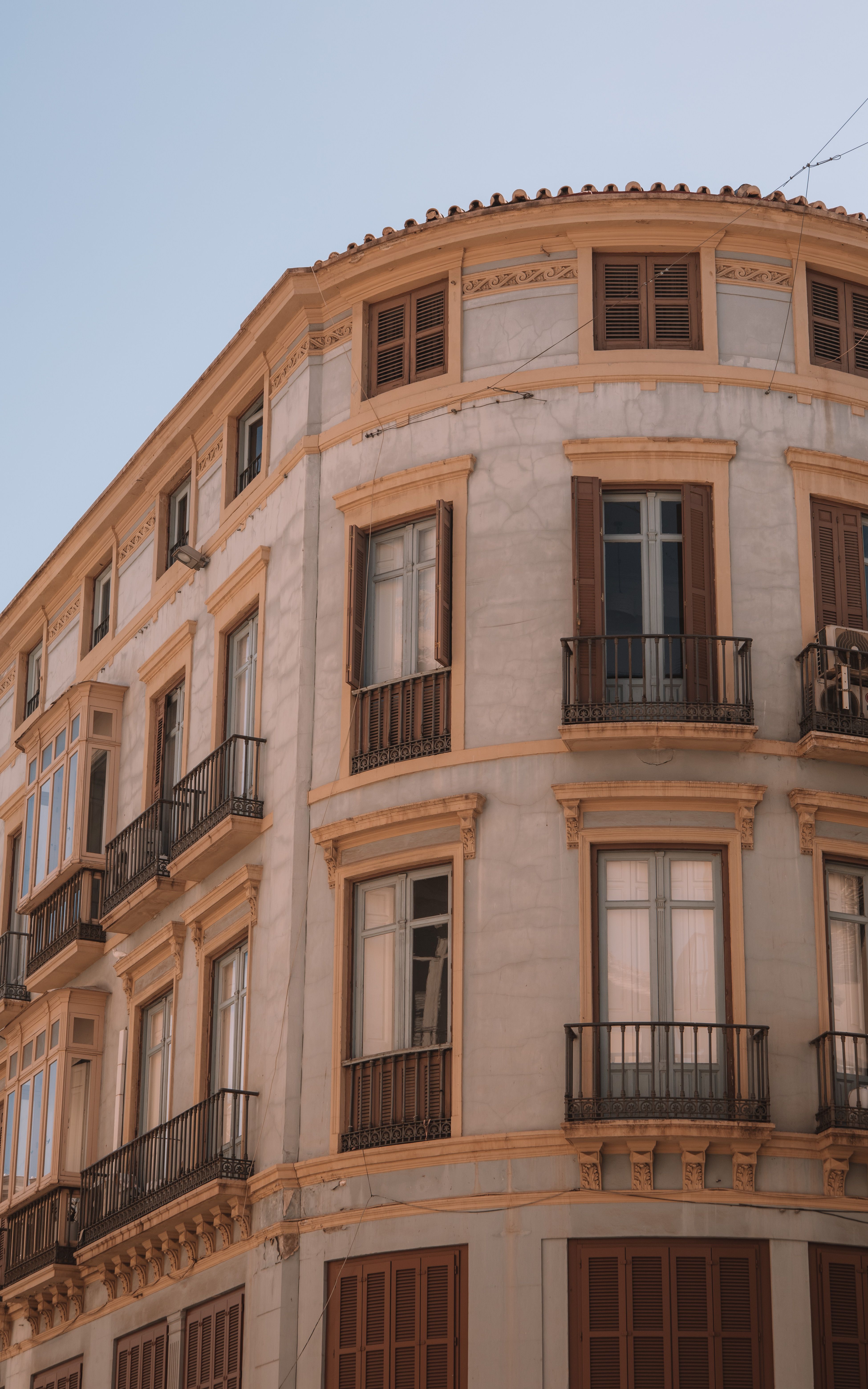 Old Urban Tenement · Free Stock Photo