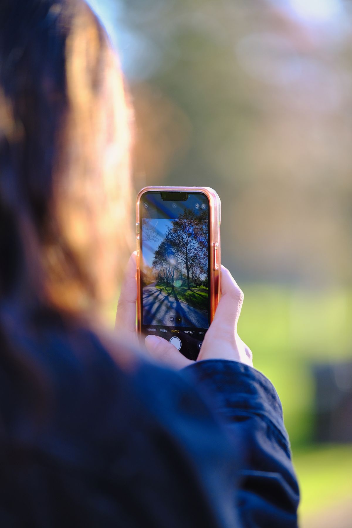 Women On Phone Photos, Download The BEST Free Women On Phone Stock ...