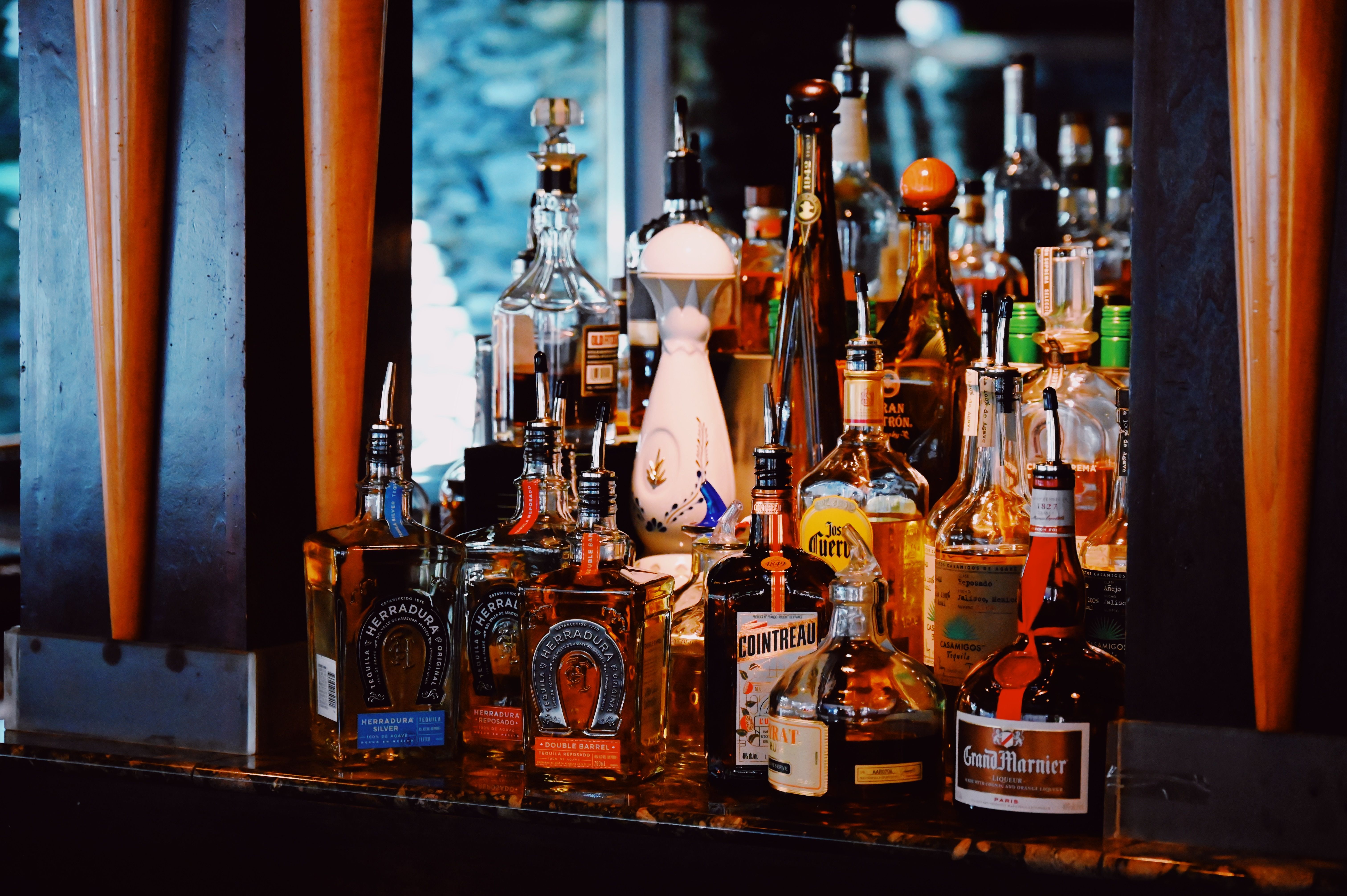 Foto stok gratis tentang #dalam, agak mabuk, alkohol, aneka, balok ...