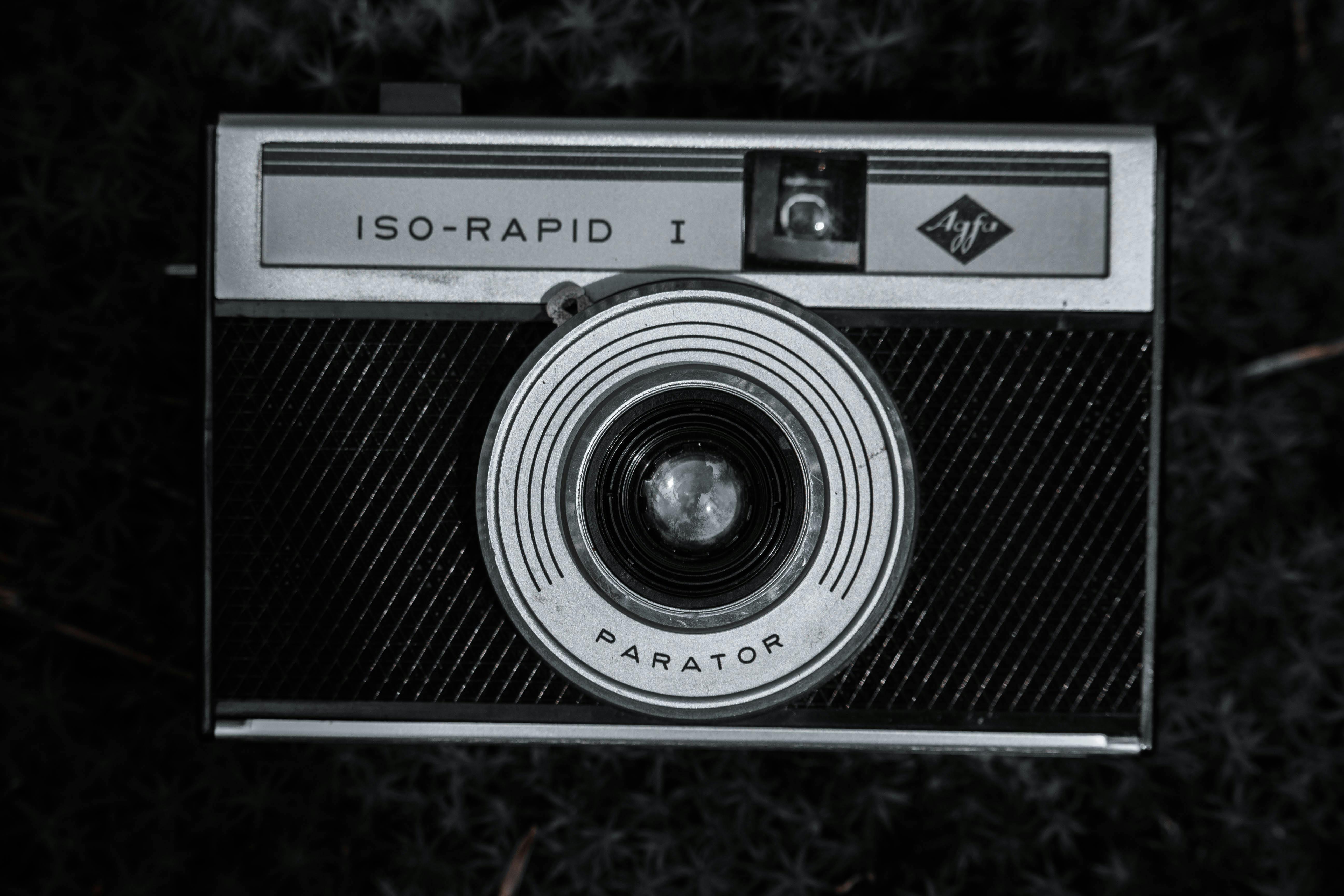 Close-up of a Agfa Iso Rapid I Vintage Film Camera · Free Stock Photo