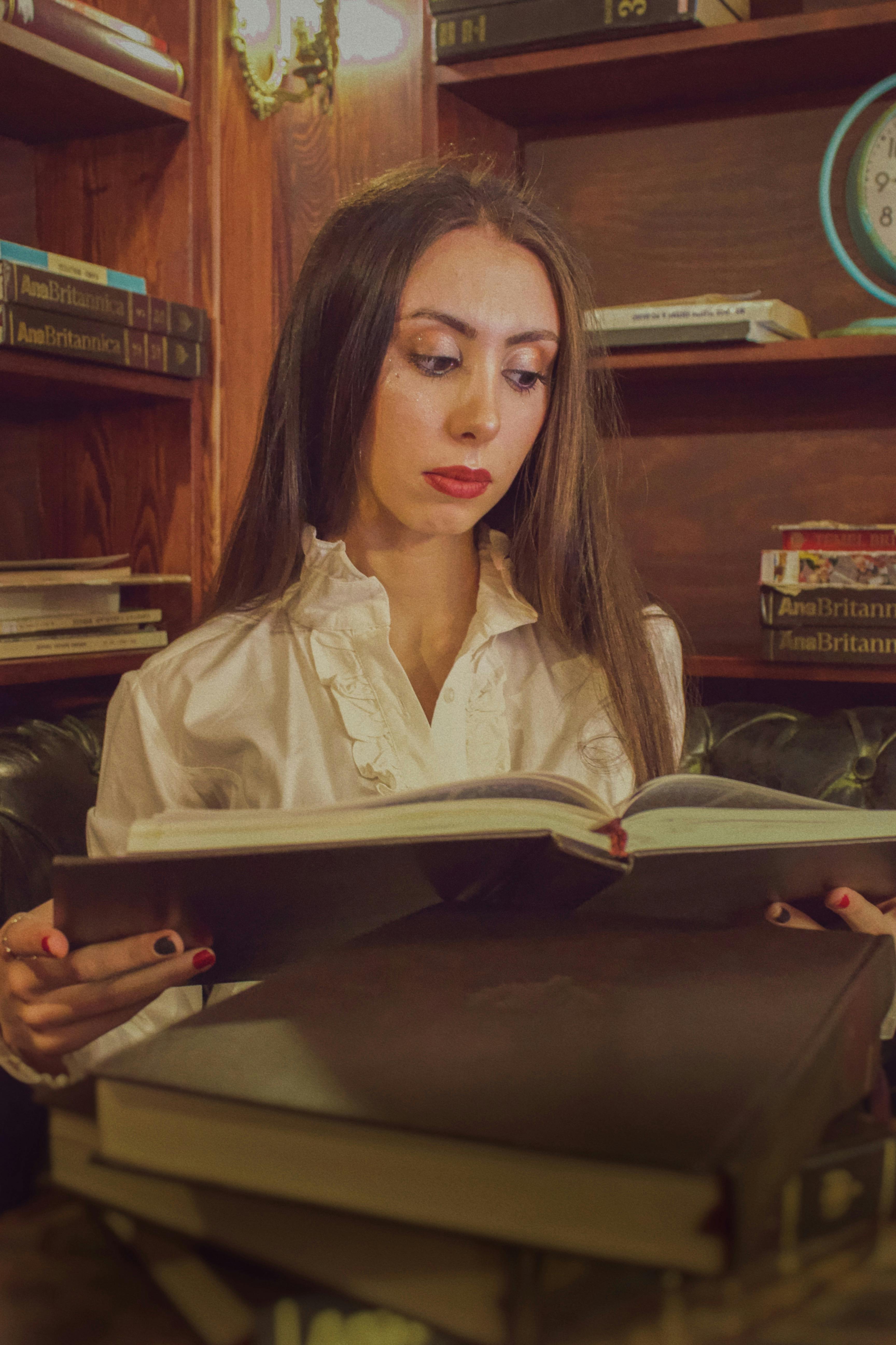 Encyclopedia Britannica Photos, Download The BEST Free Encyclopedia ...