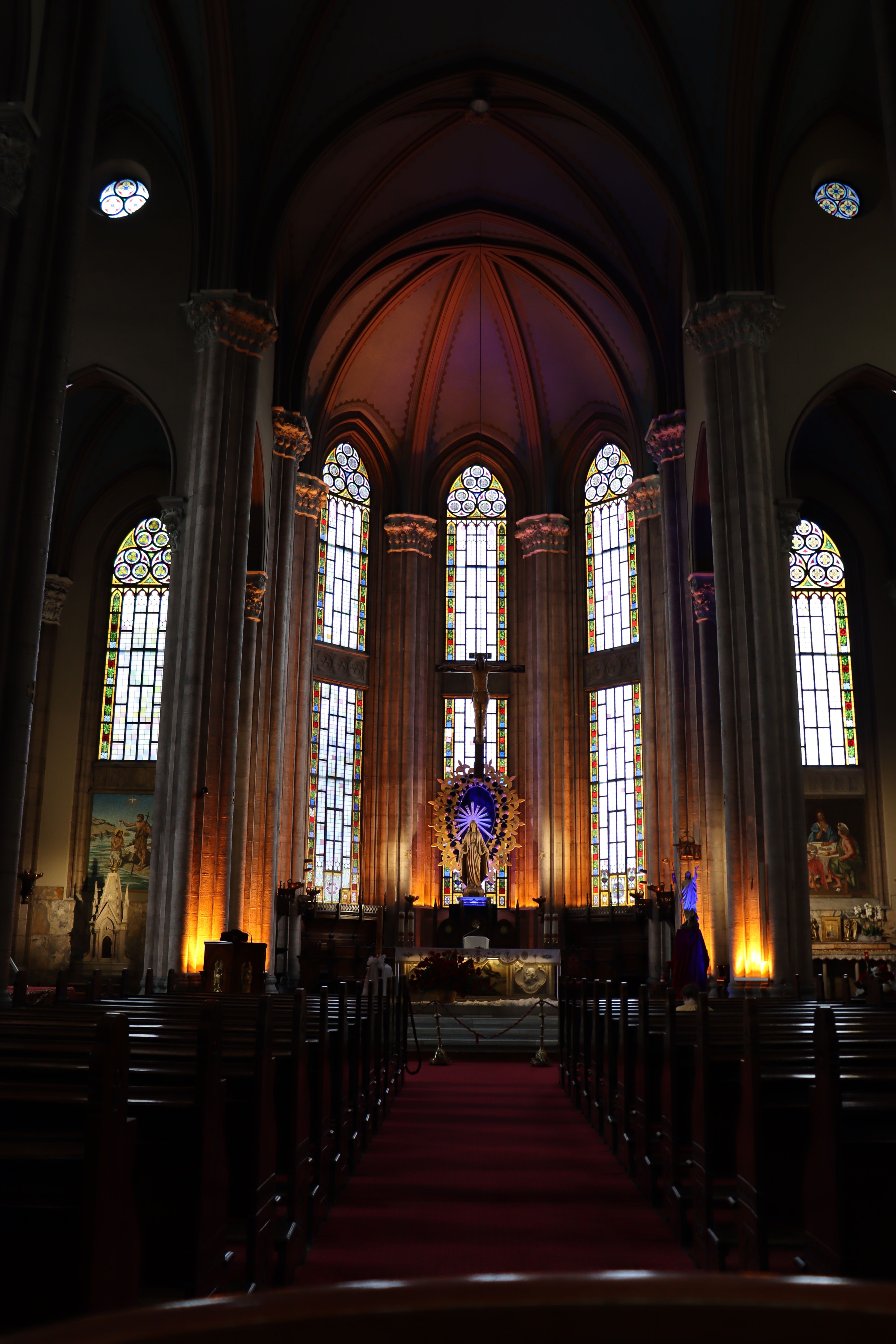 Interior of the Church of St. Anthony of Padua, Istanbul, Turkey · Free ...