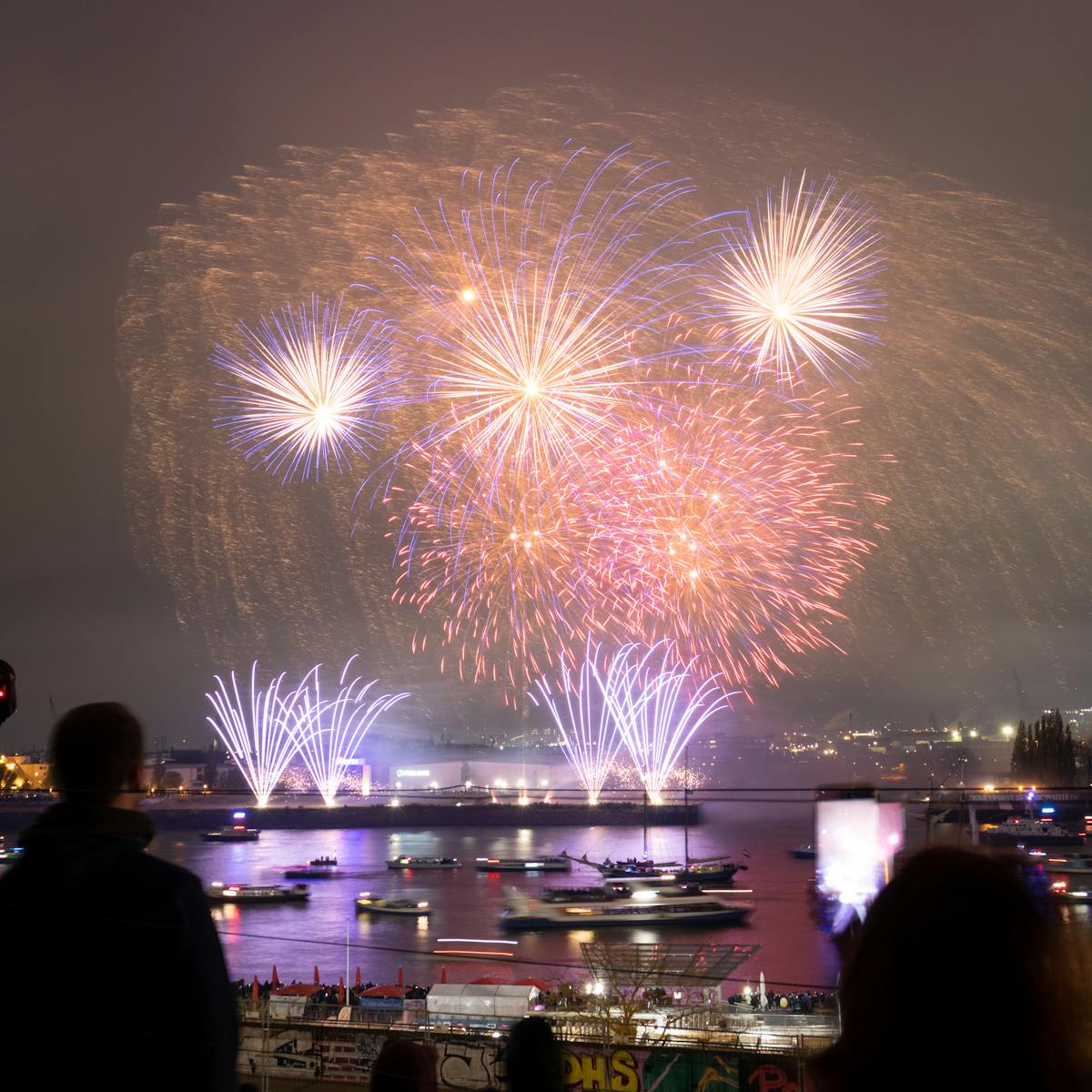 Free Fireworks Photos, Download The BEST Free Free Fireworks Stock ...