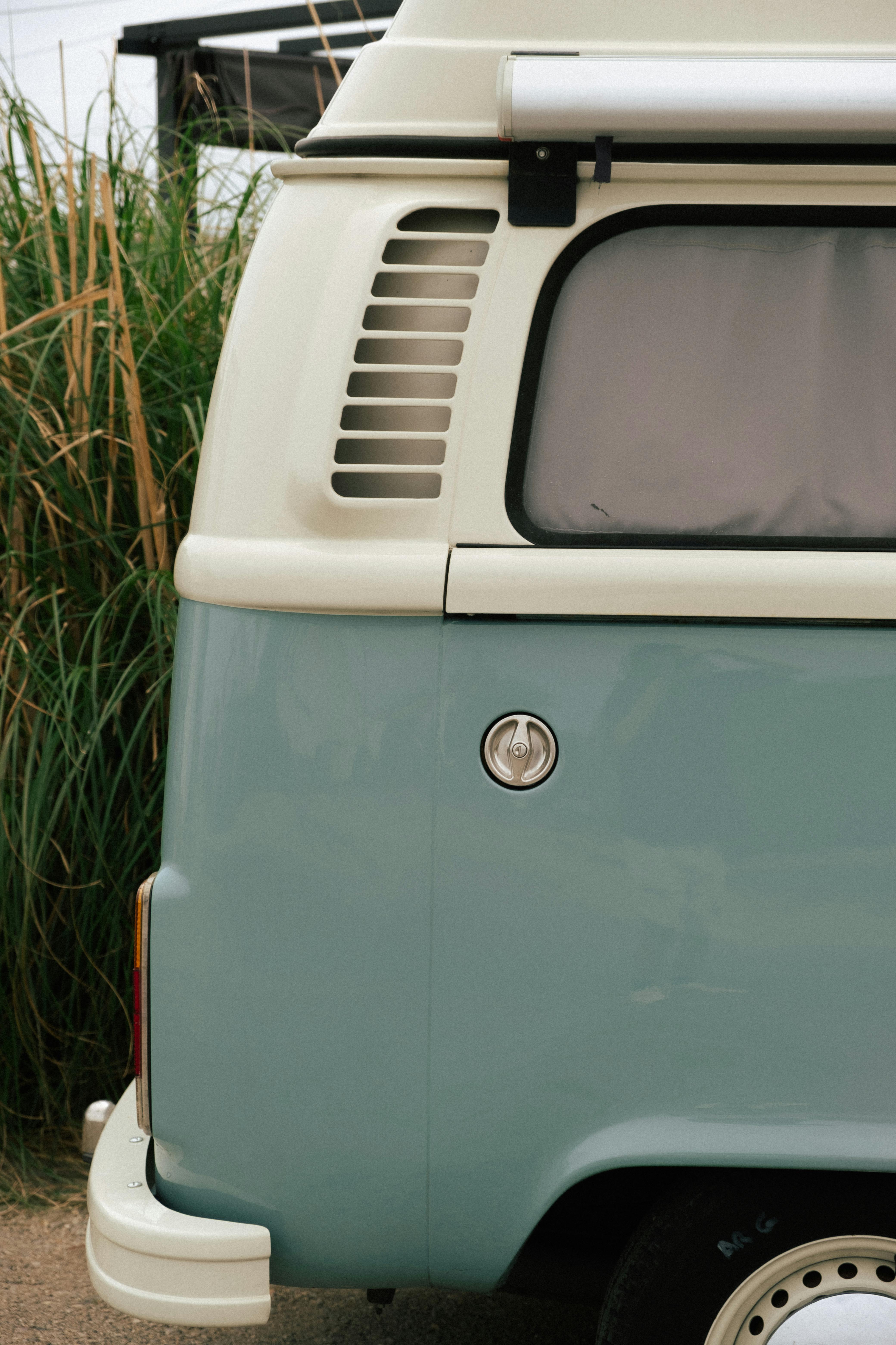 Rear View of a Vintage Van · Free Stock Photo