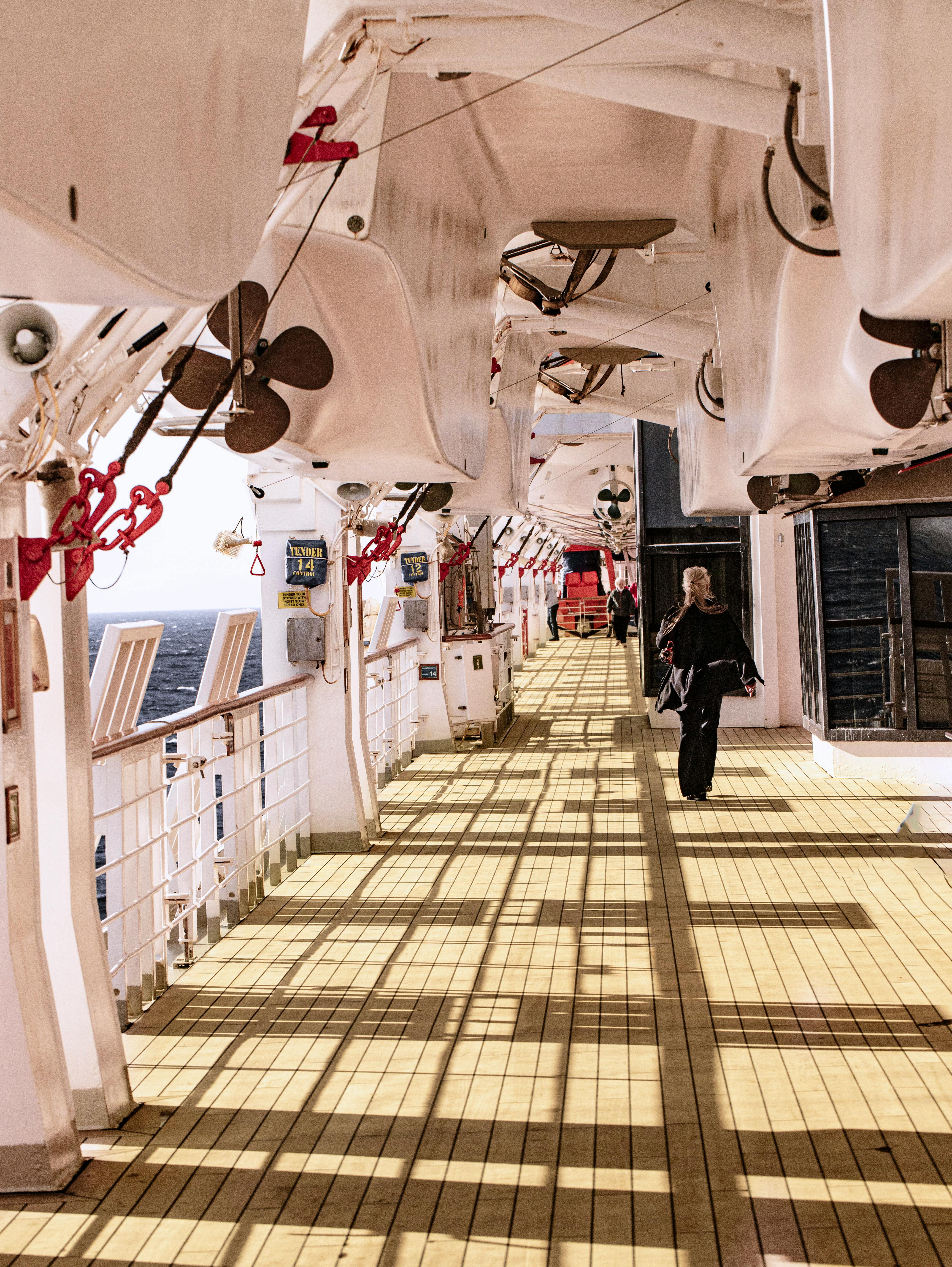 Fans Ship Photos, Download The BEST Free Fans Ship Stock Photos & HD Images