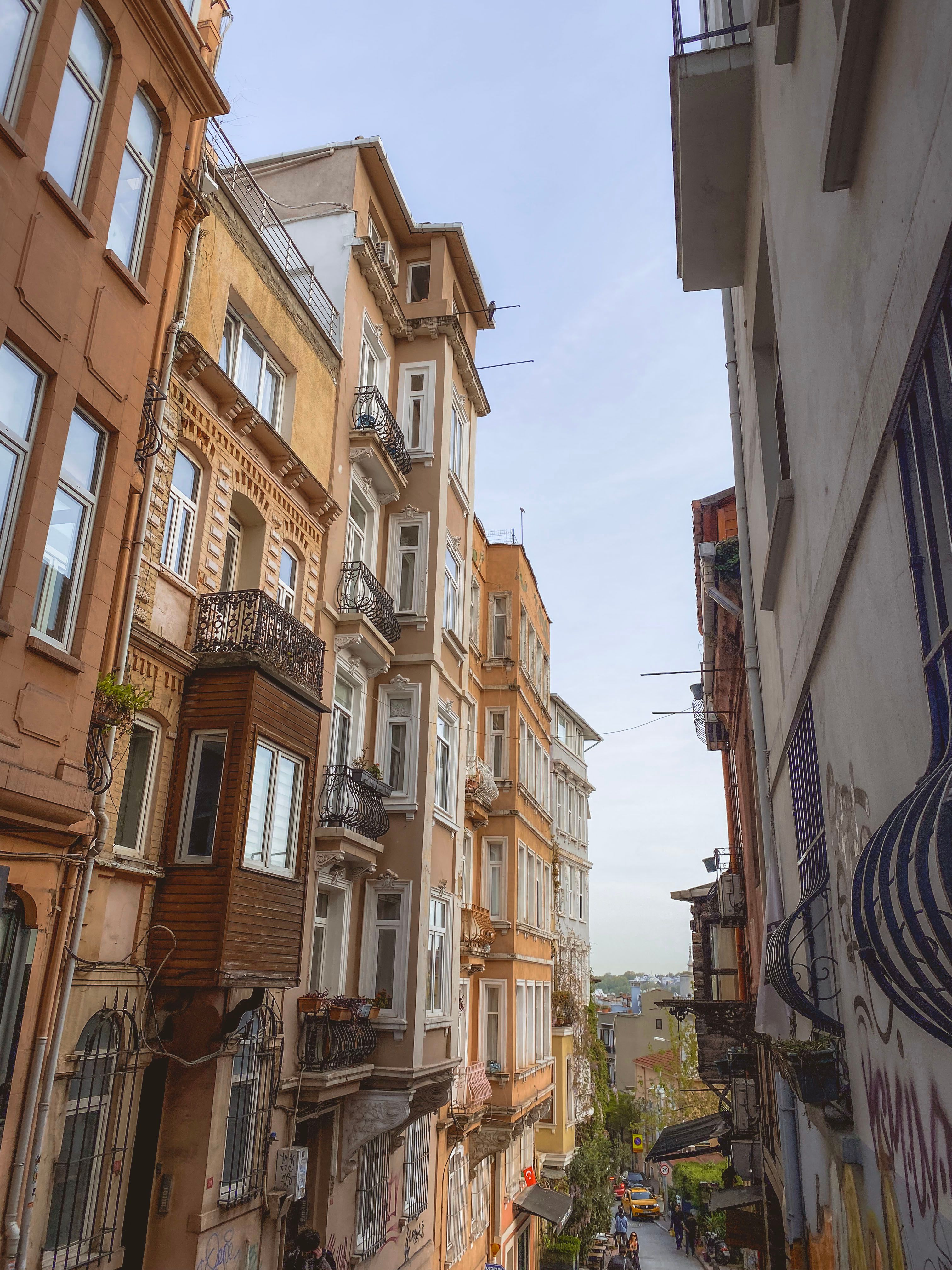 Tenements in Old Town · Free Stock Photo