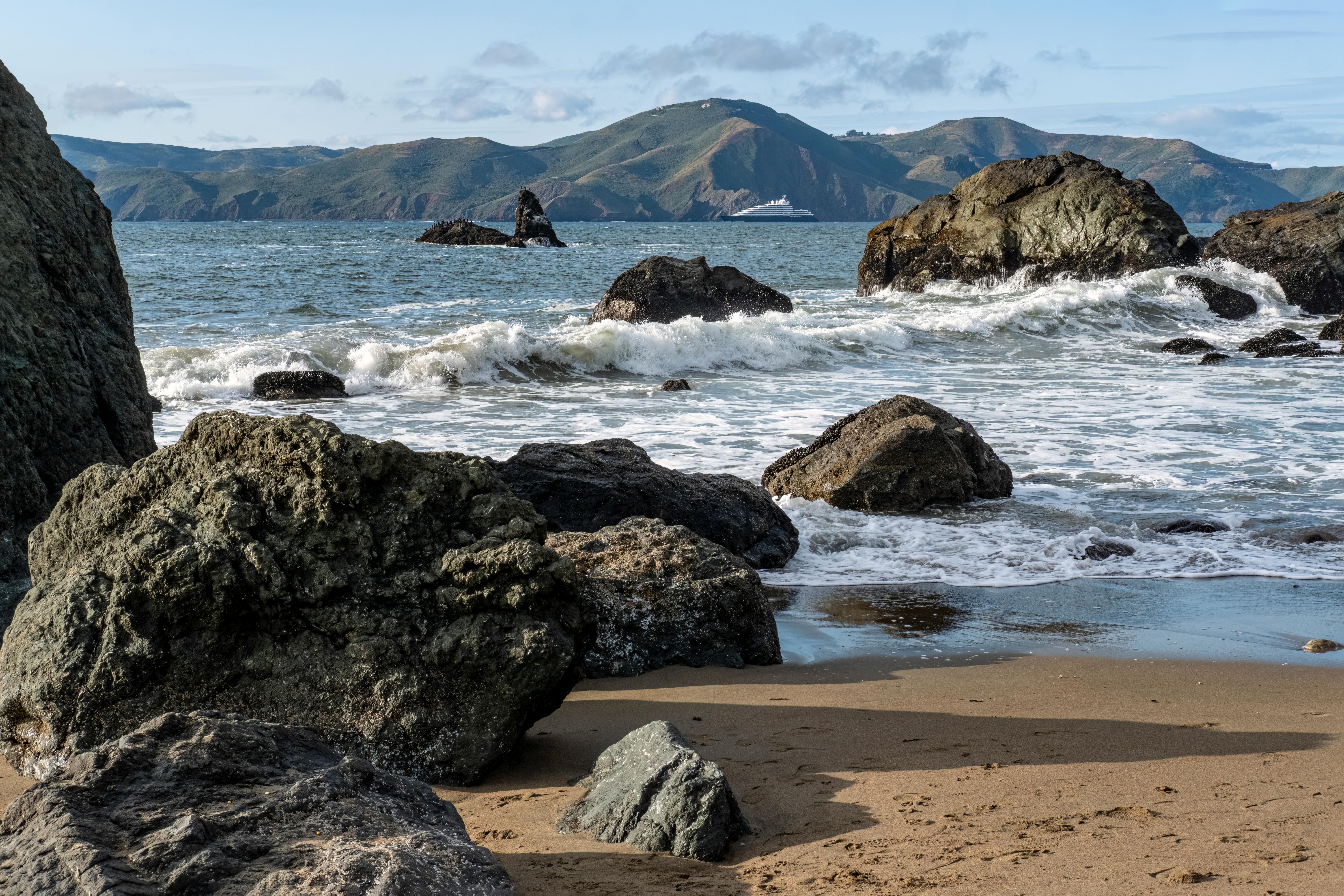 Rocks at Beach · Free Stock Photo