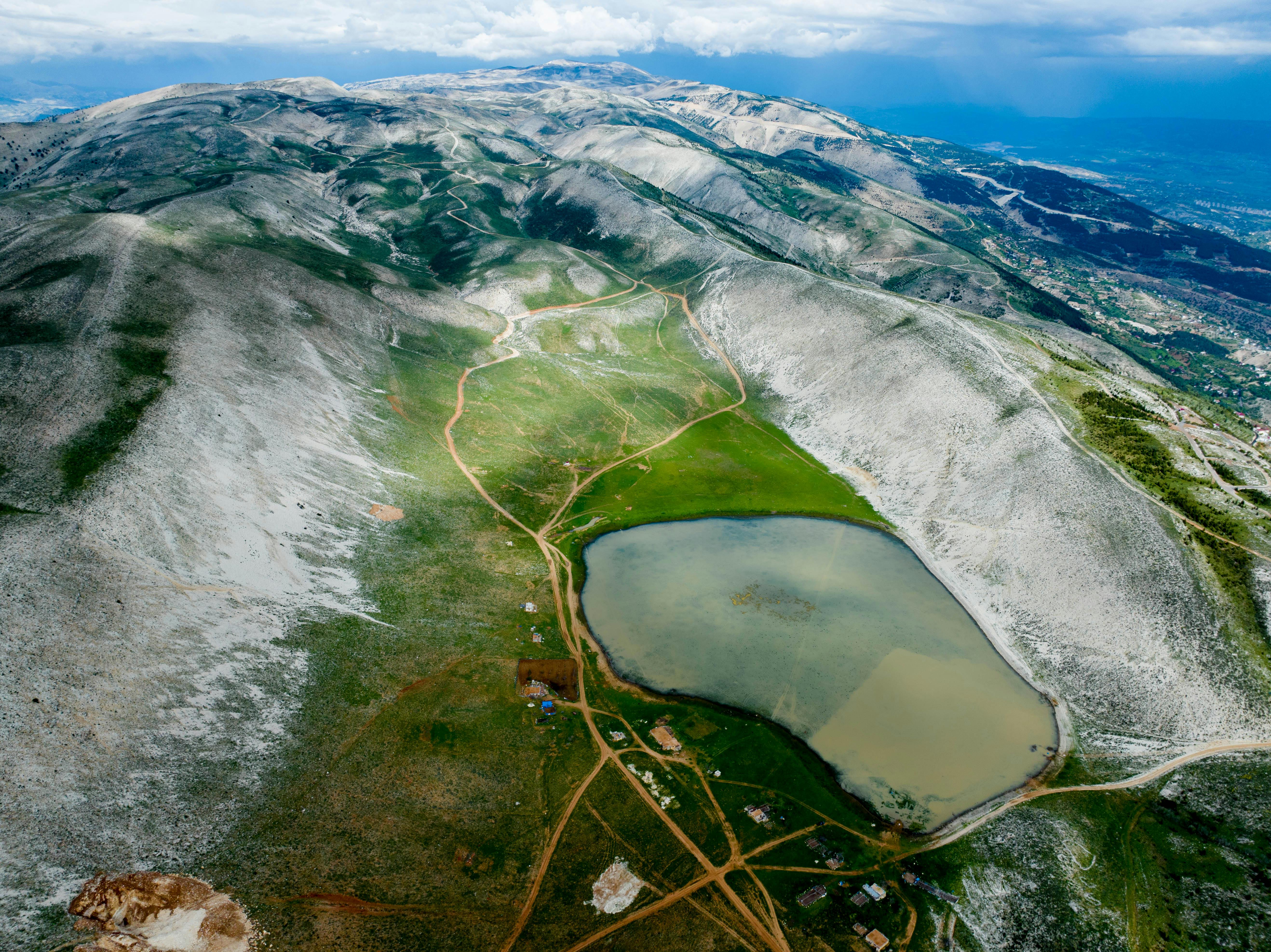 Aerial View of Mountain Ranges · Free Stock Photo