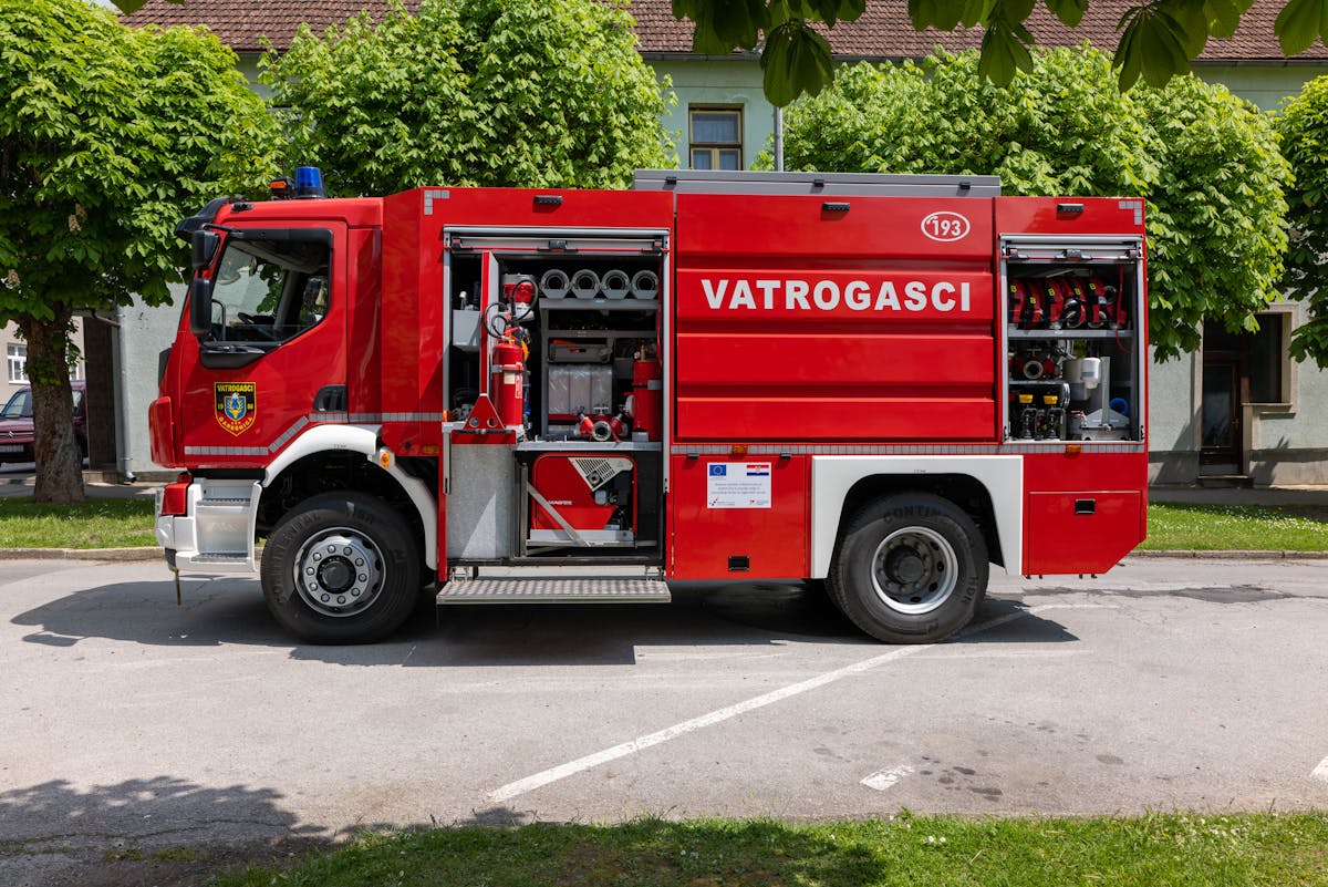 Firetruck Photos, Download The BEST Free Firetruck Stock Photos & HD Images