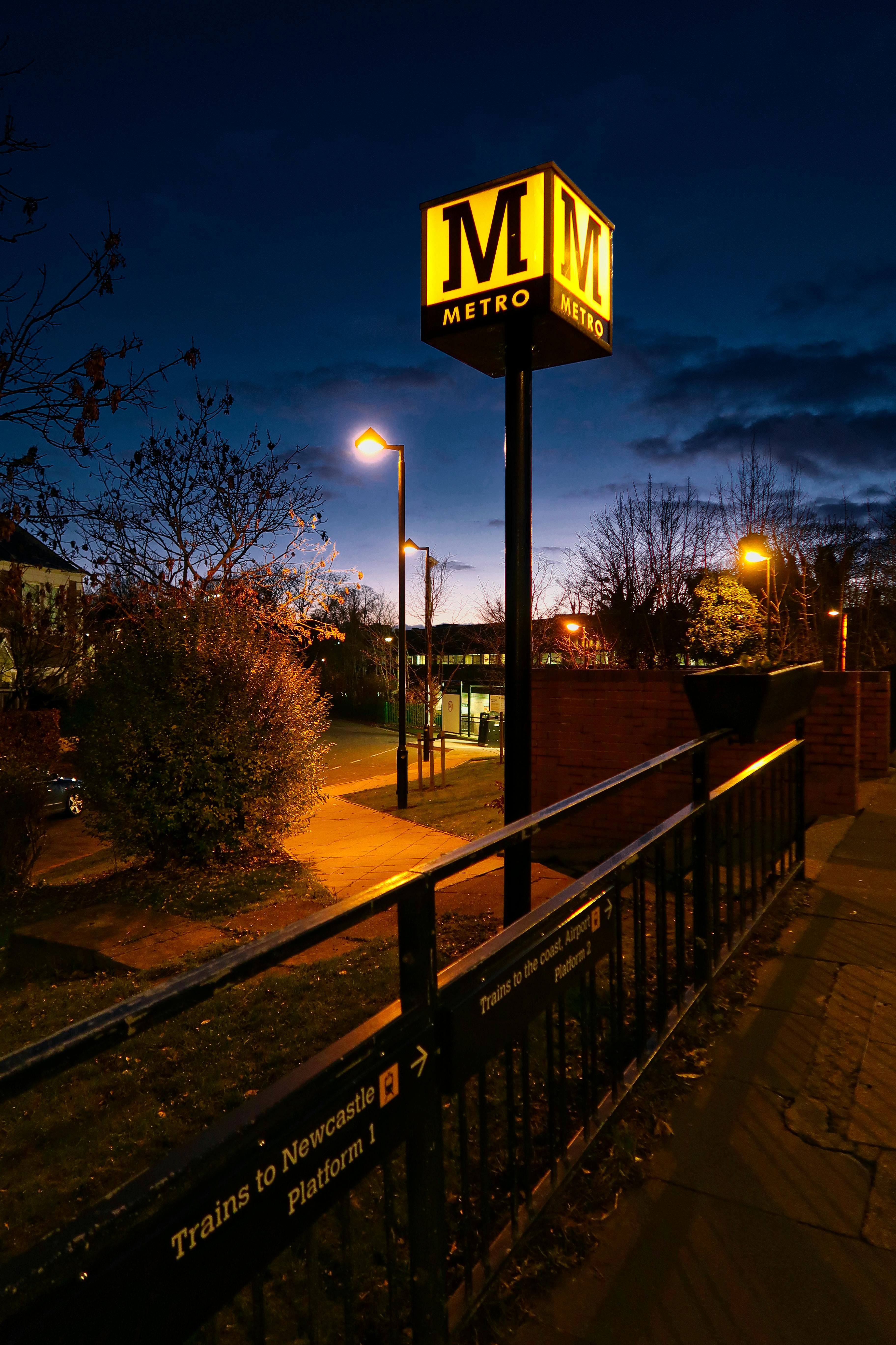 Black and Yellow Metro Electric Lamp Post · Free Stock Photo
