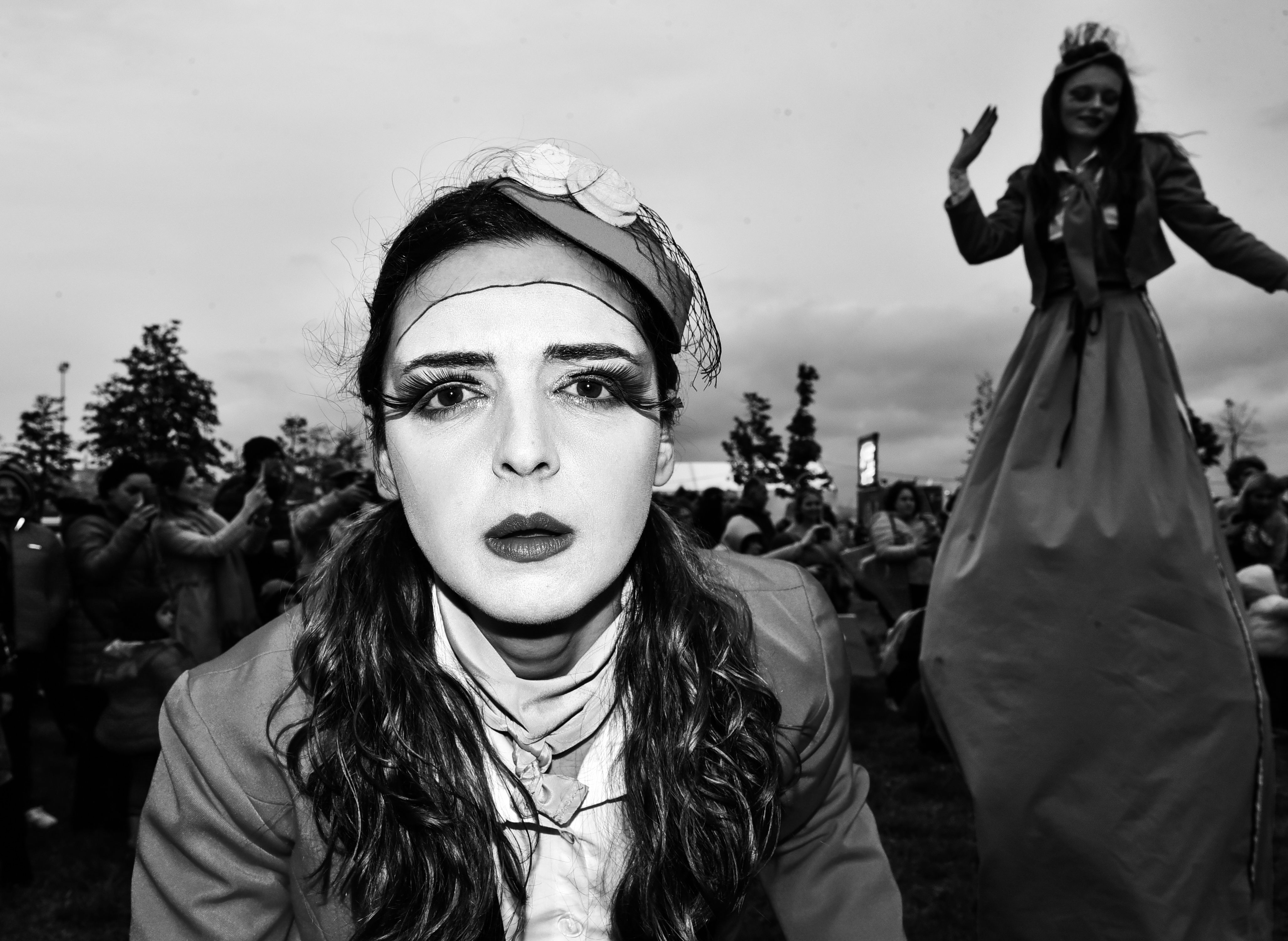Face In A Crowd Photos, Download The BEST Free Face In A Crowd Stock ...