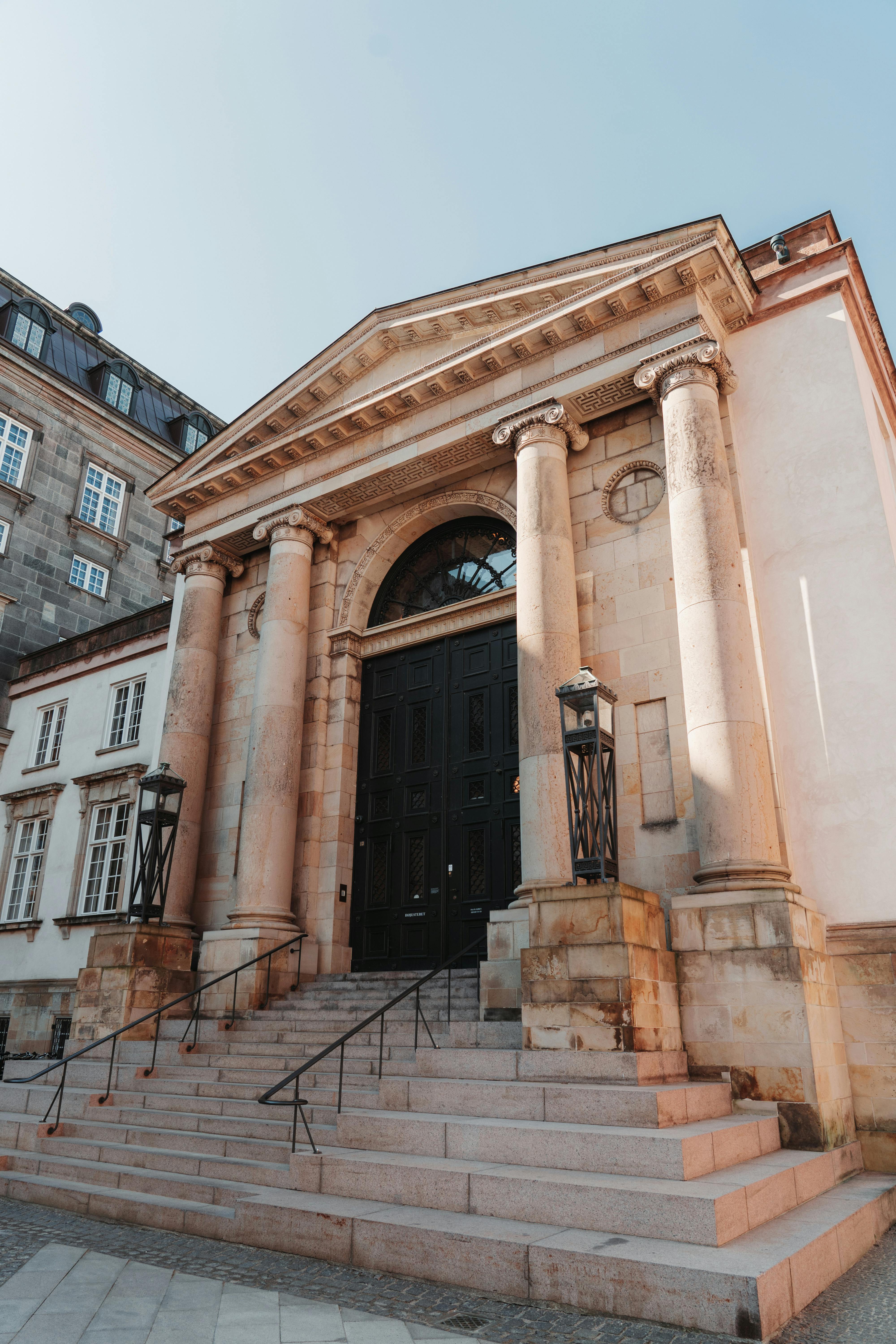 Court House Photos, Download The BEST Free Court House Stock Photos ...