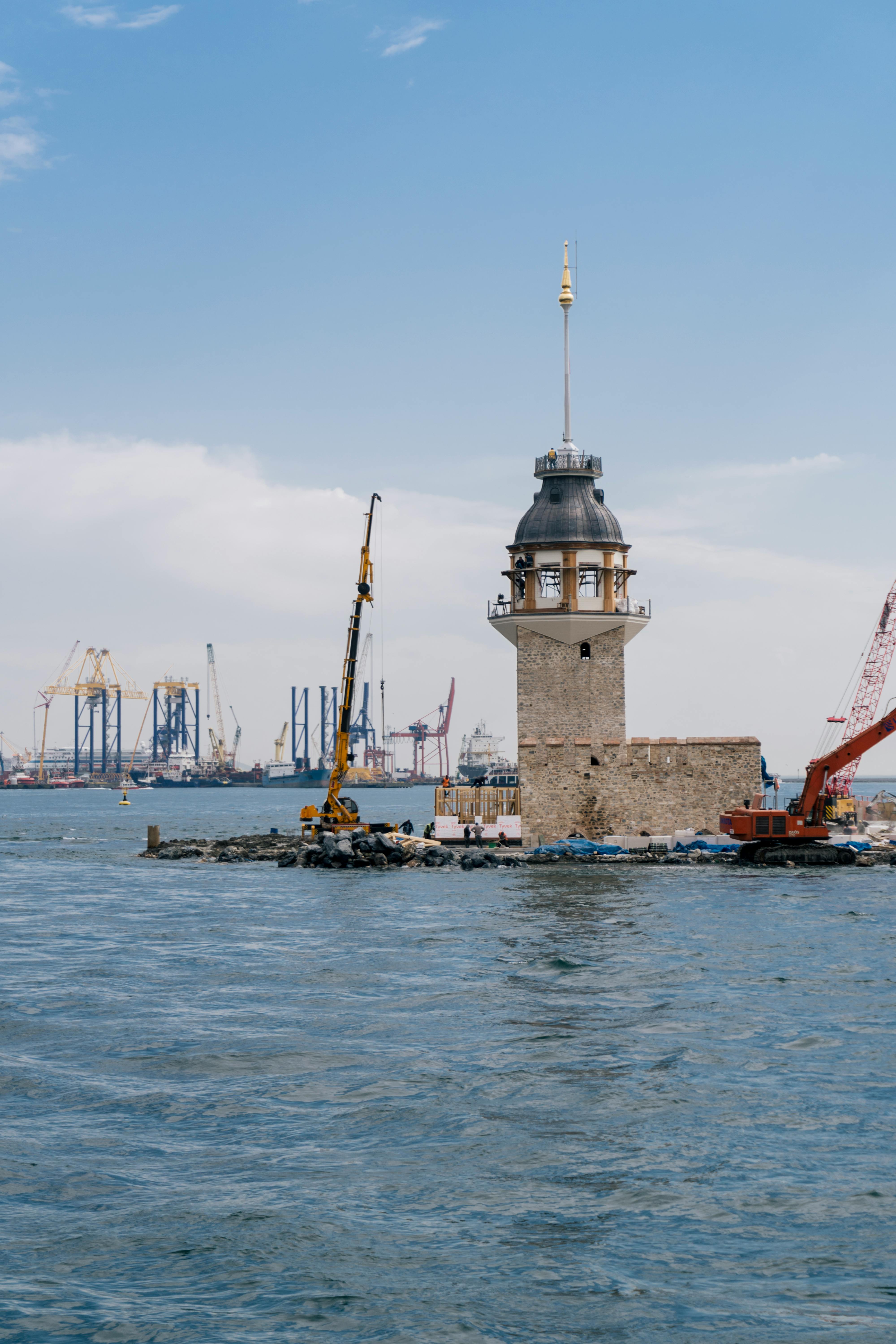 Dangerous Lighthouse Photos, Download The BEST Free Dangerous ...