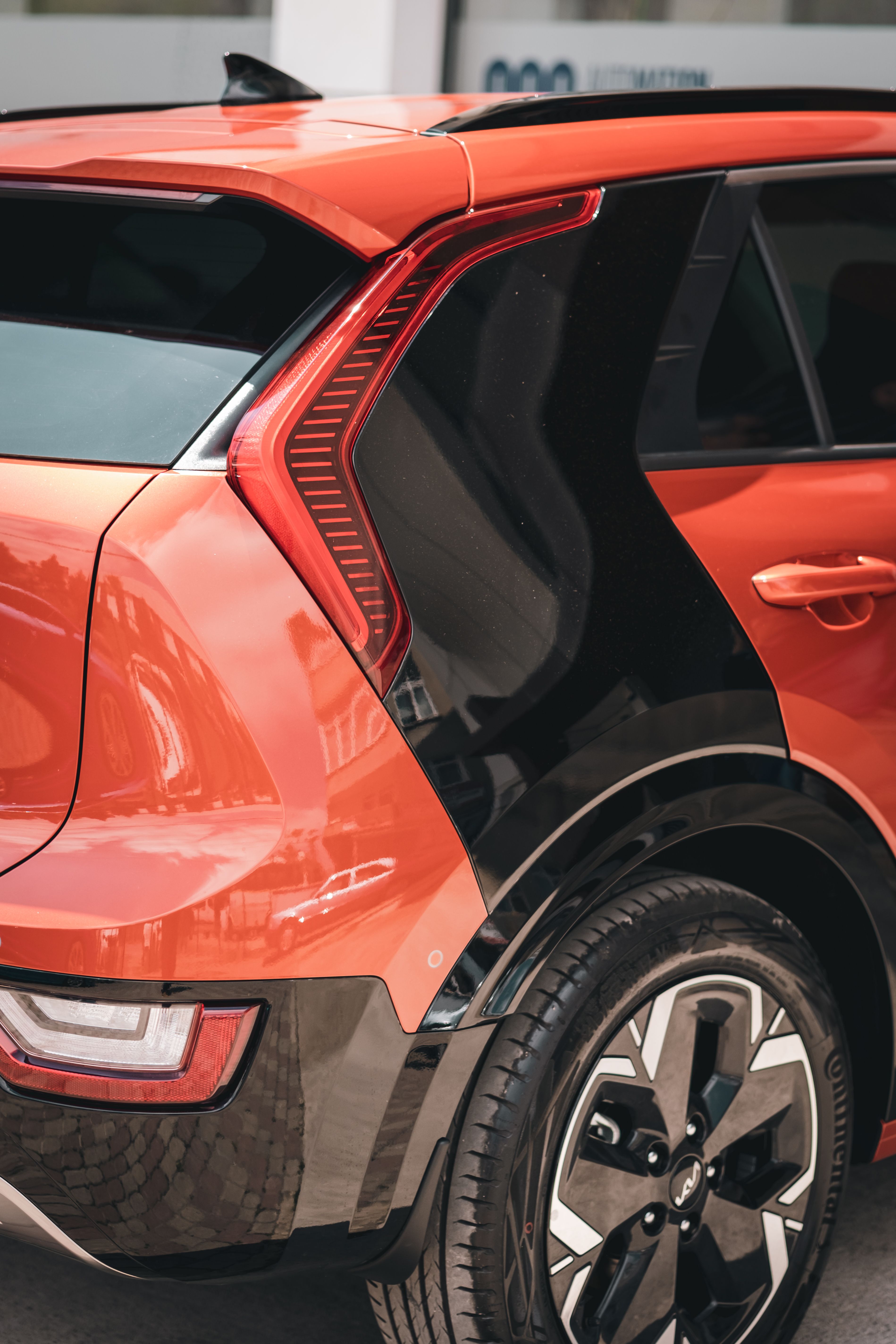 Back of Kia Niro · Free Stock Photo