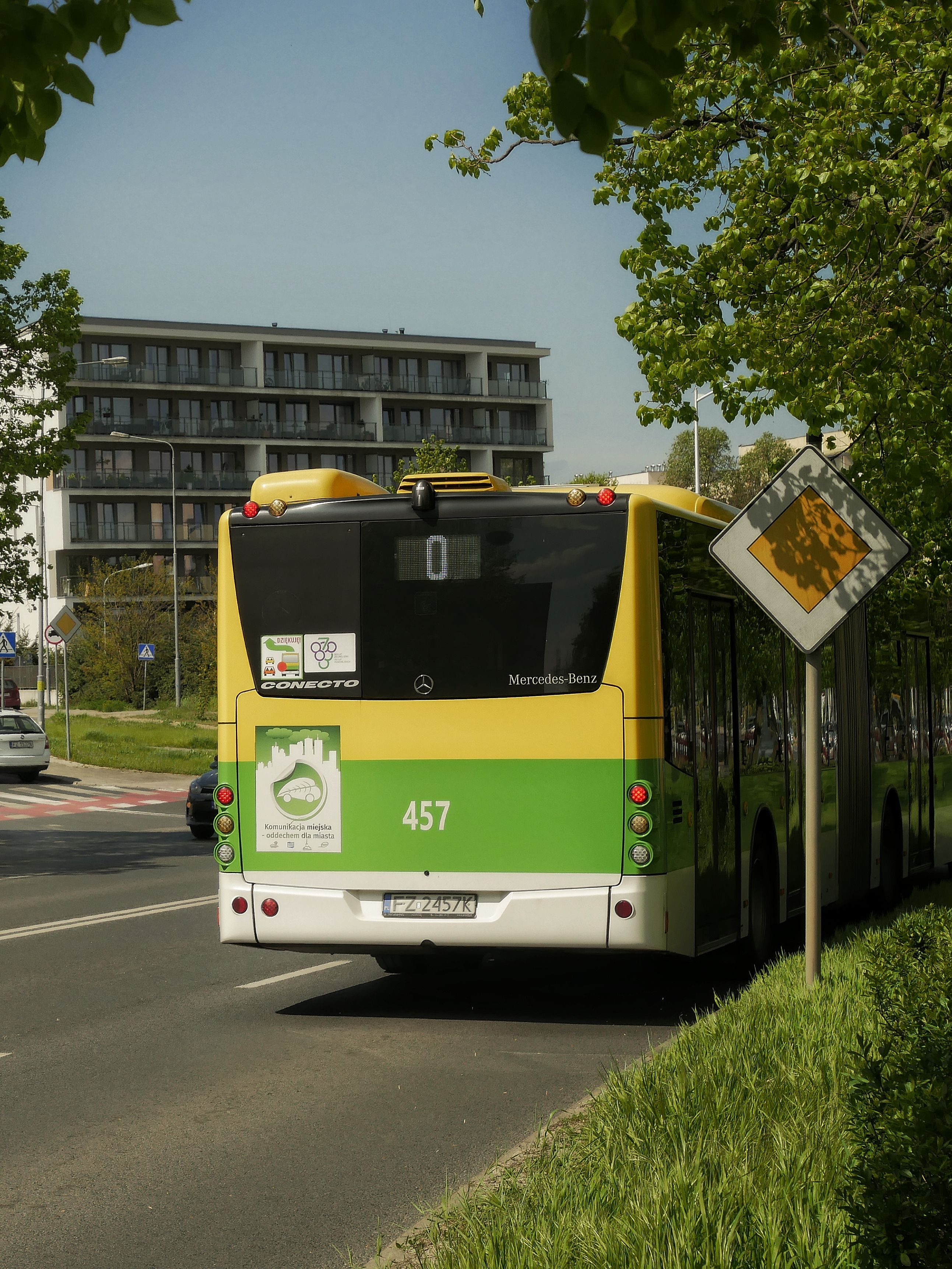 Mercedes Bus Photos, Download The BEST Free Mercedes Bus Stock Photos ...