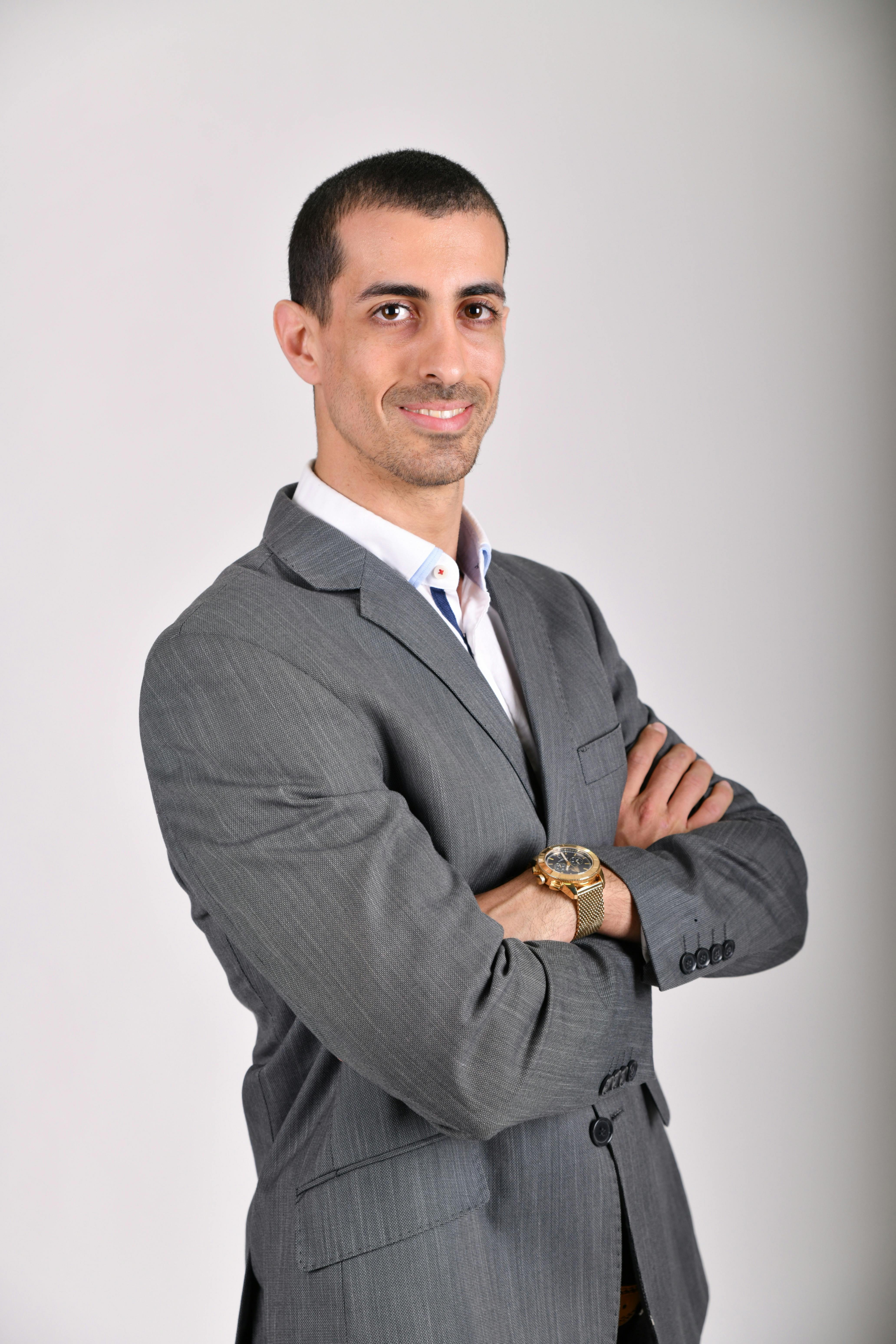 Corporate Finance Portrait Photo Photos, Download The BEST Free ...