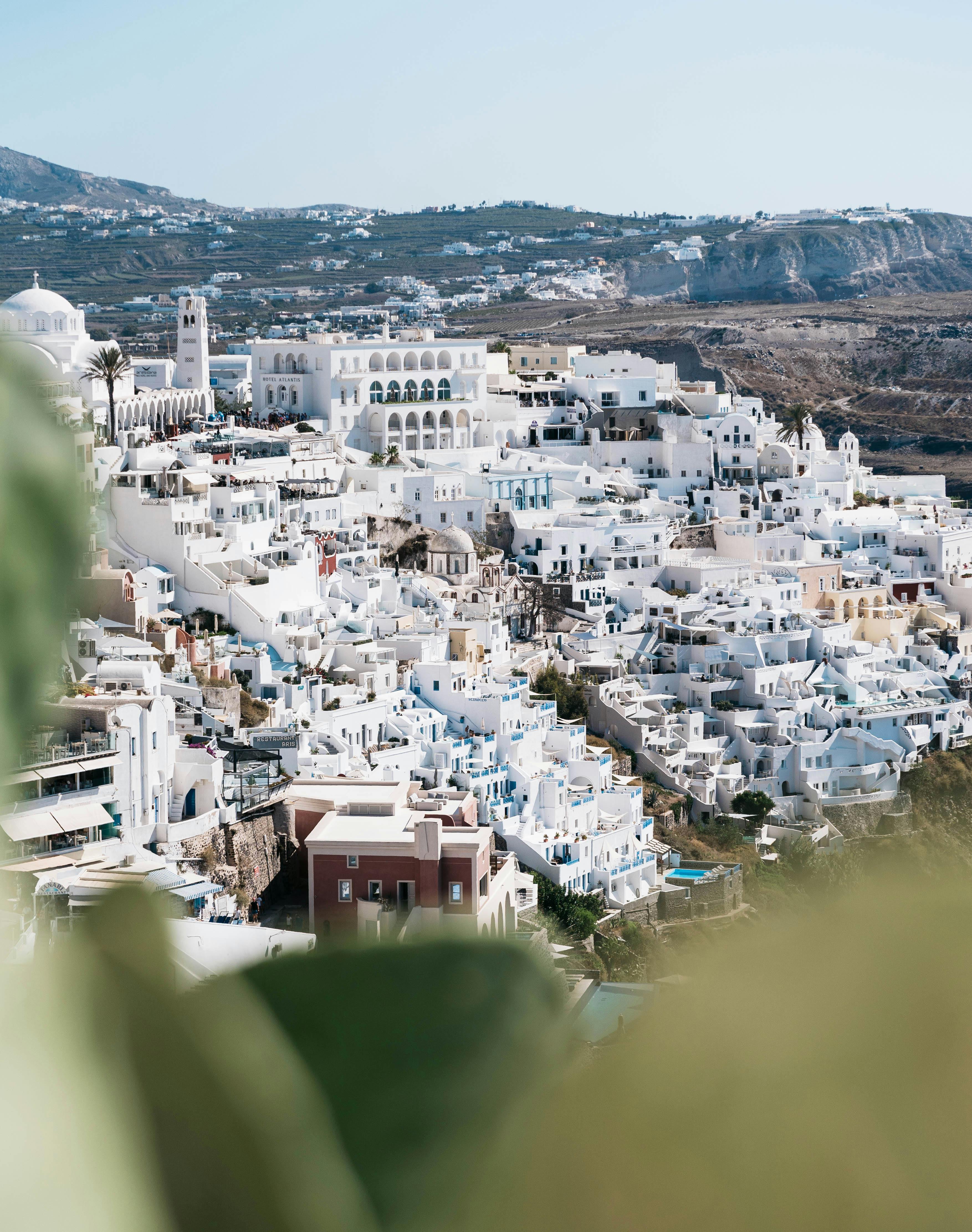Beautiful Thira on the Greek Island Santorini · Free Stock Photo