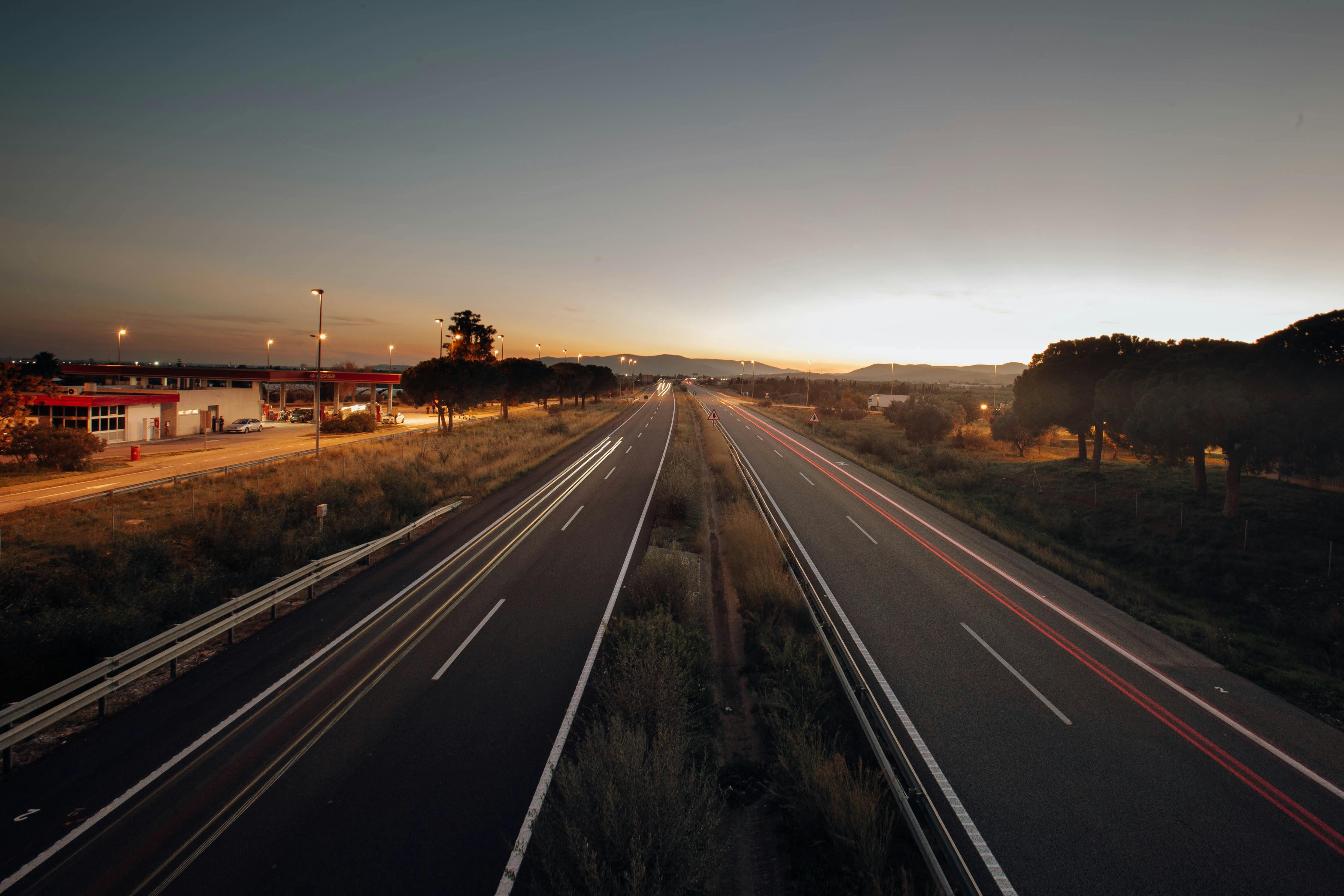 Road in City during Sunset · Free Stock Photo