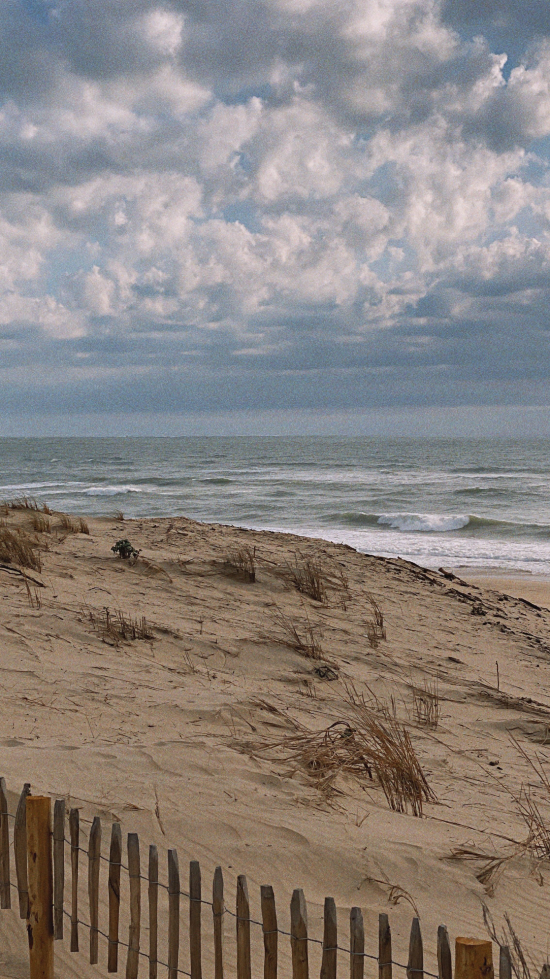 Shallow Focus Photo of Gray Sand · Free Stock Photo