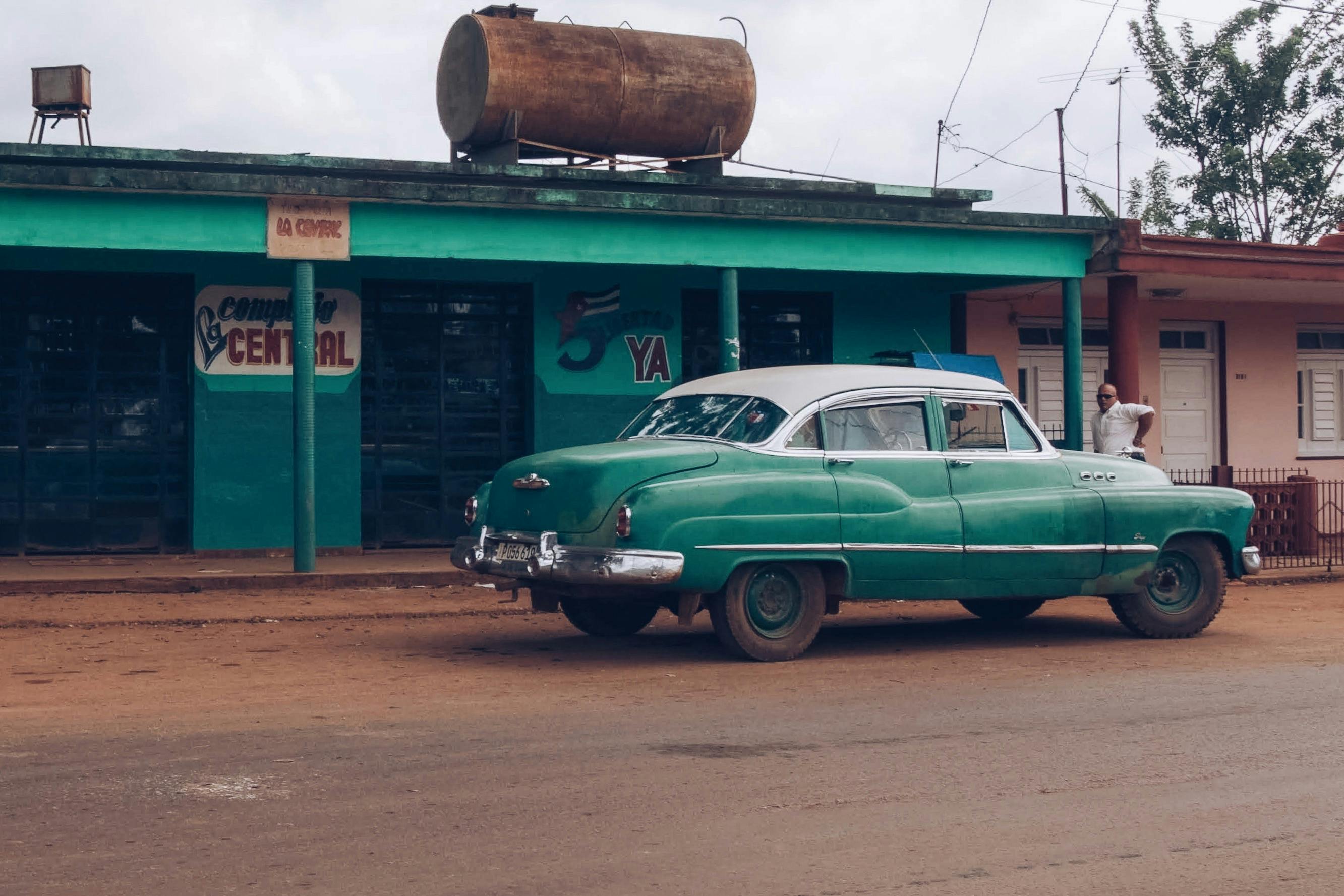 White Vintage Car · Free Stock Photo