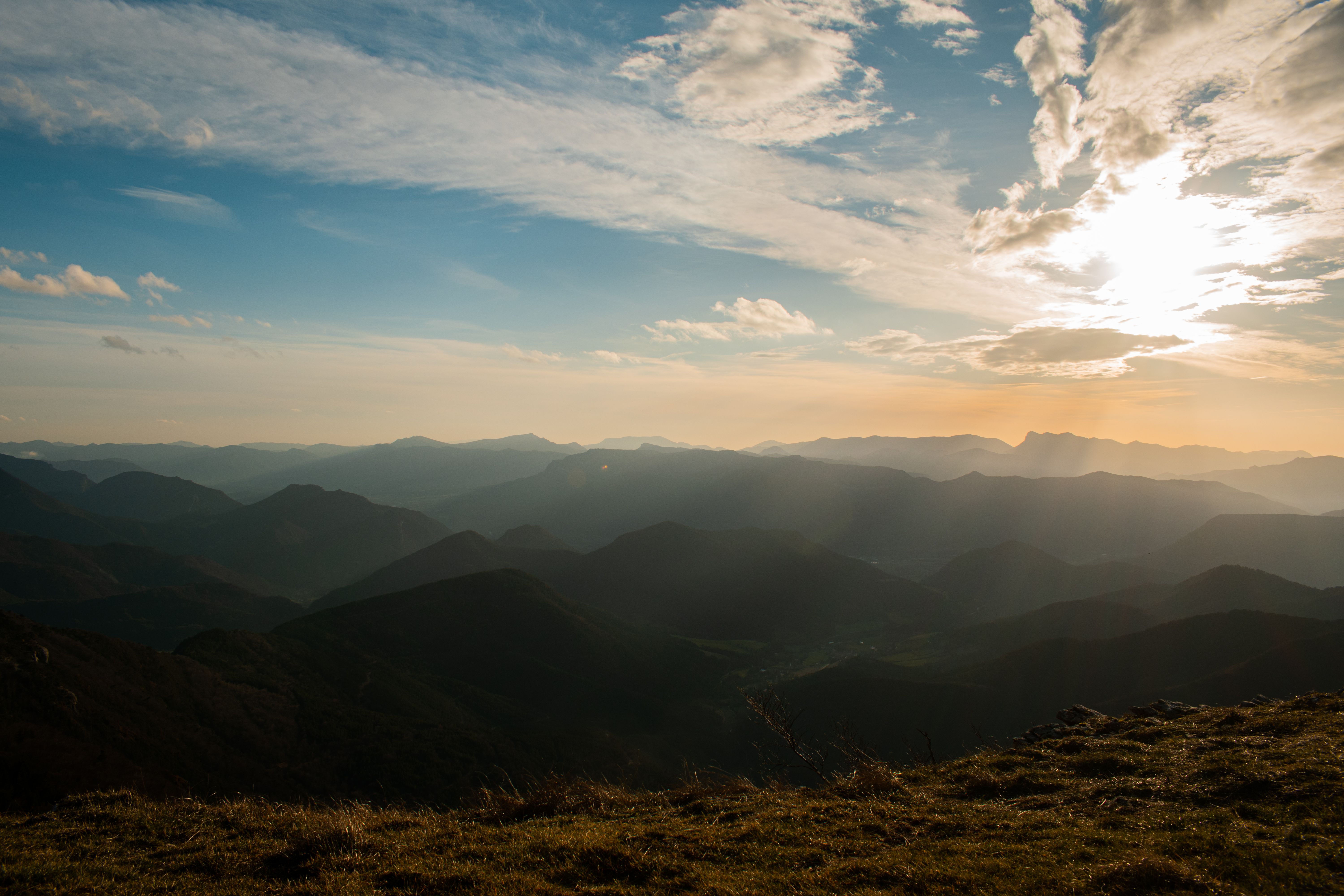 Mountain Landscape at Dawn · Free Stock Photo