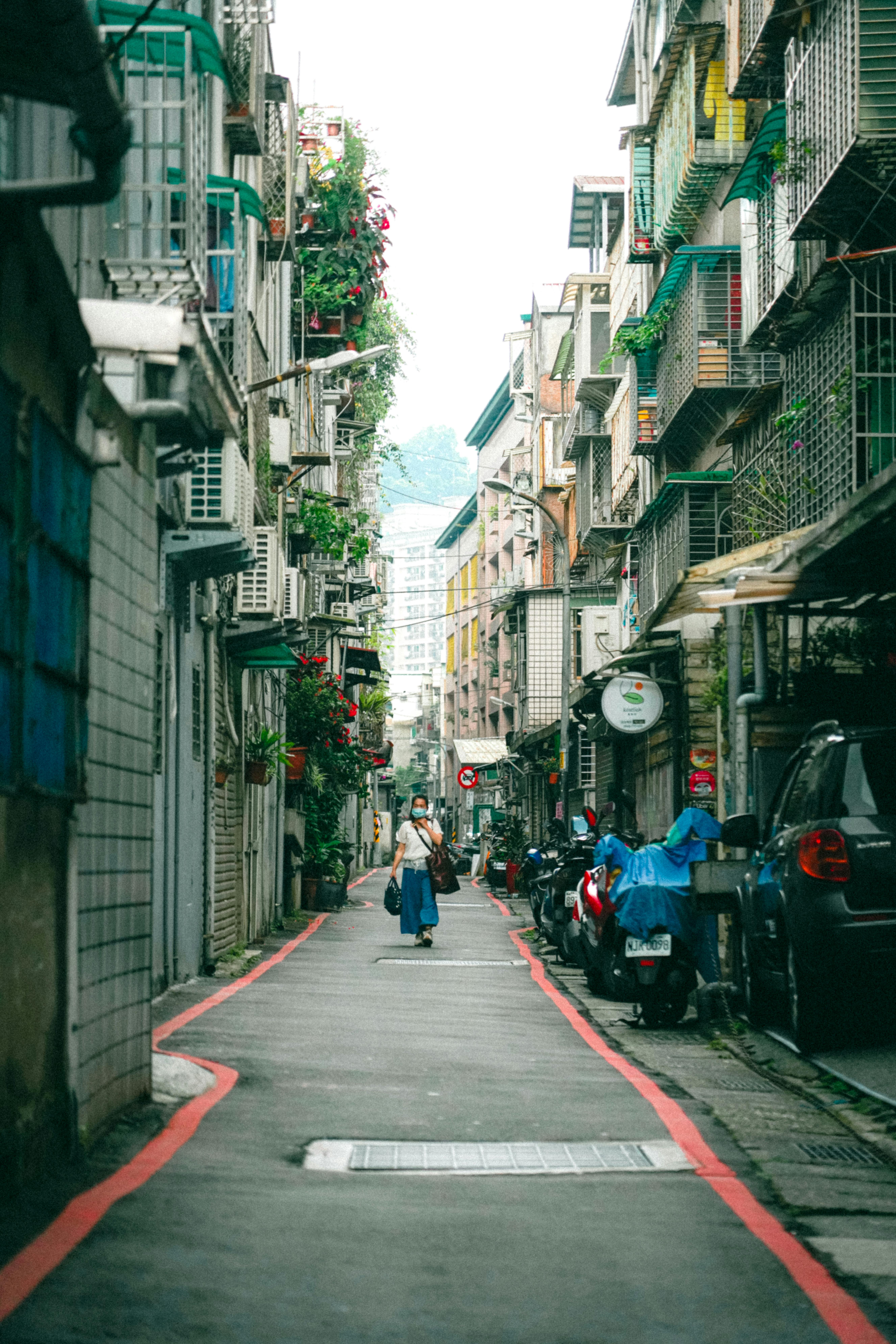 Narrow Street in Taipei · Free Stock Photo