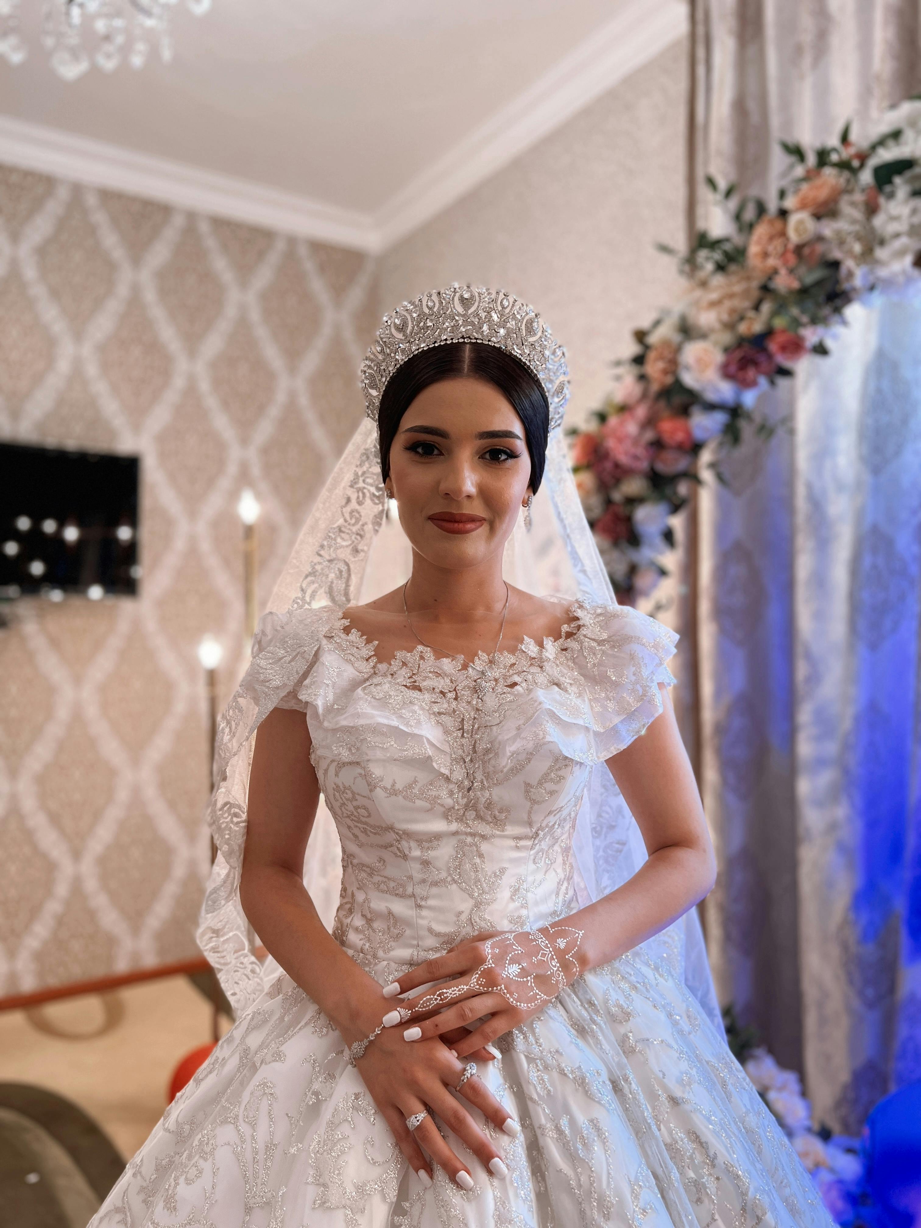 Standing Bride in City · Free Stock Photo