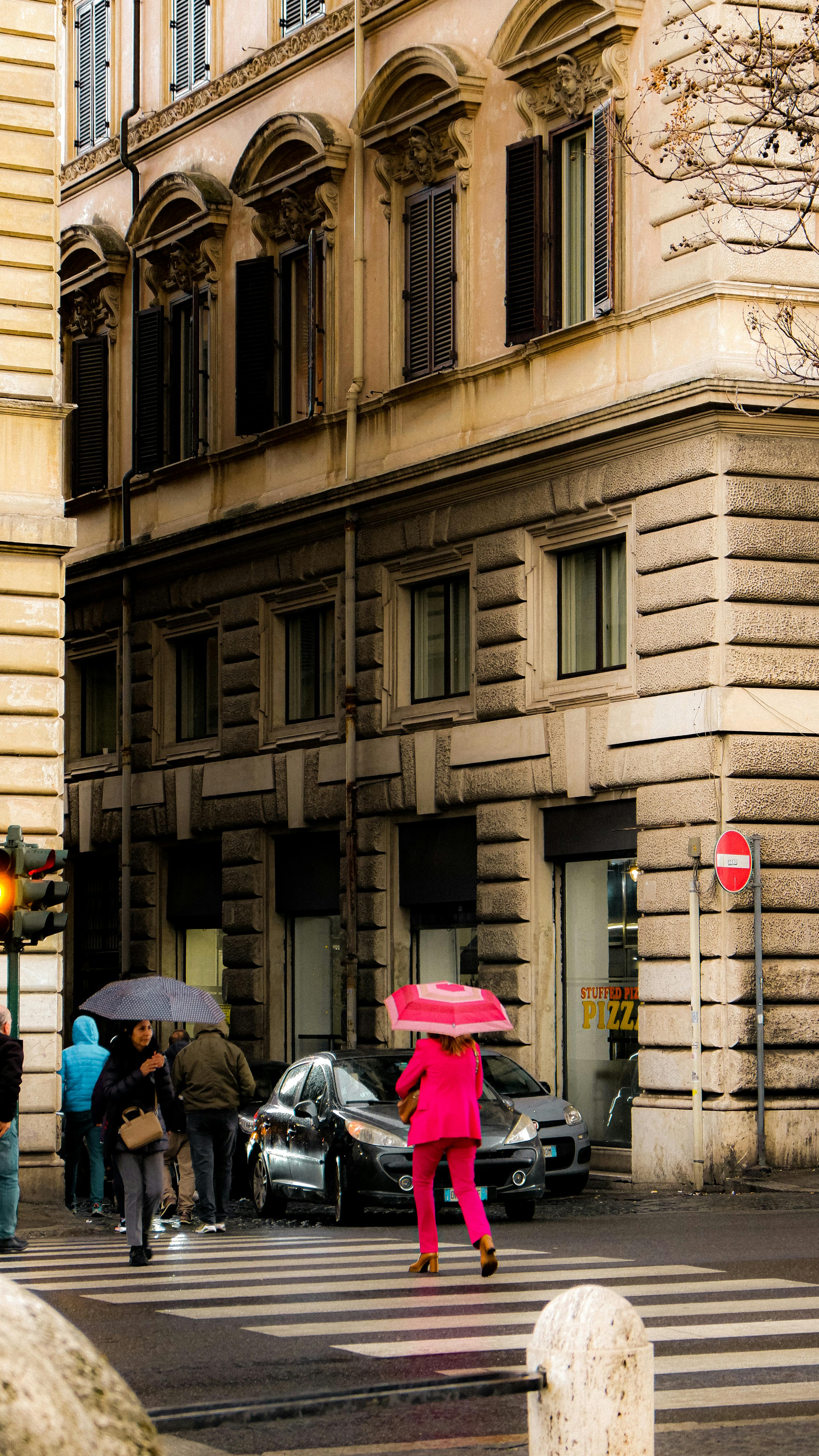 People Pushing Bus on Street in Kolkata · Free Stock Photo