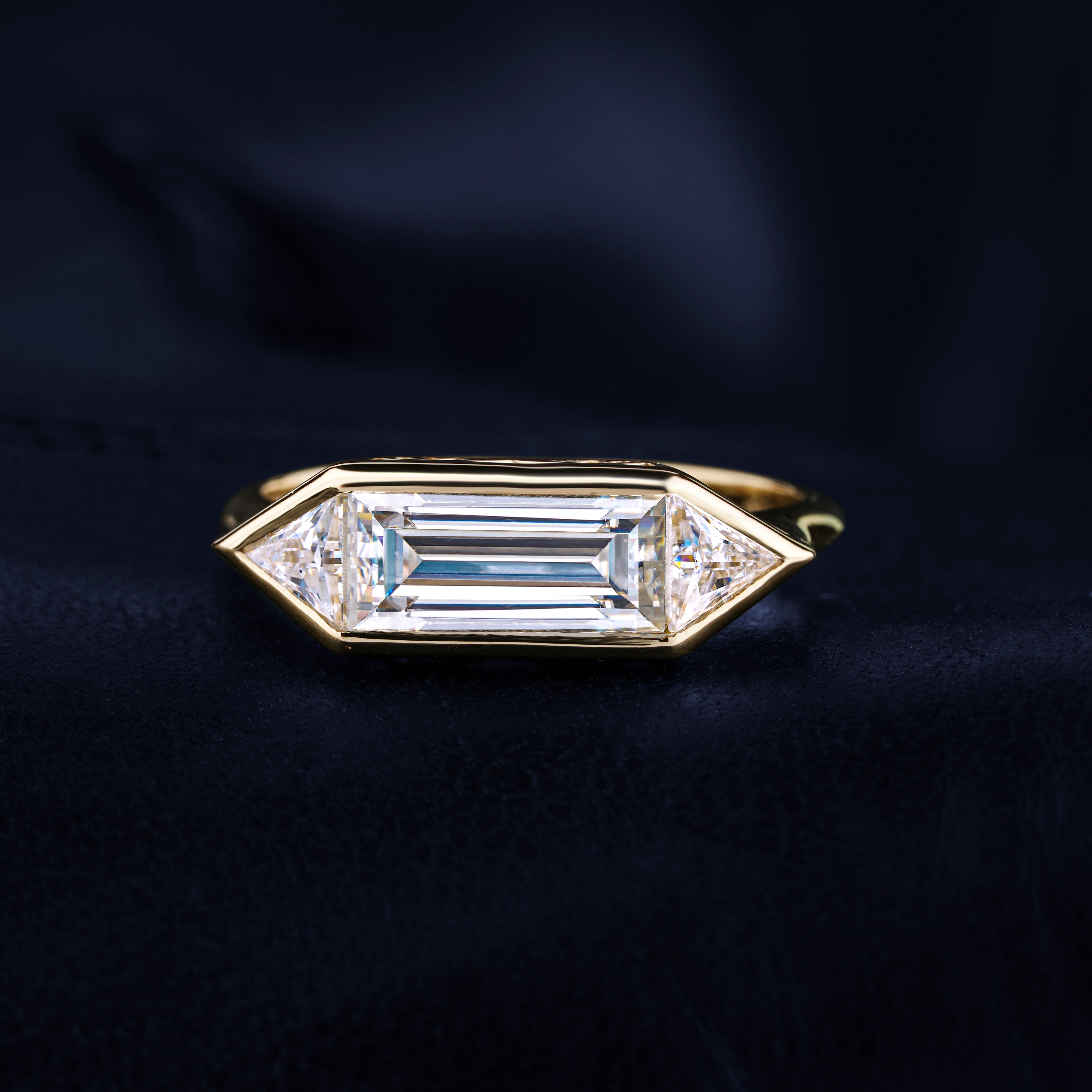 Ring on Display · Free Stock Photo